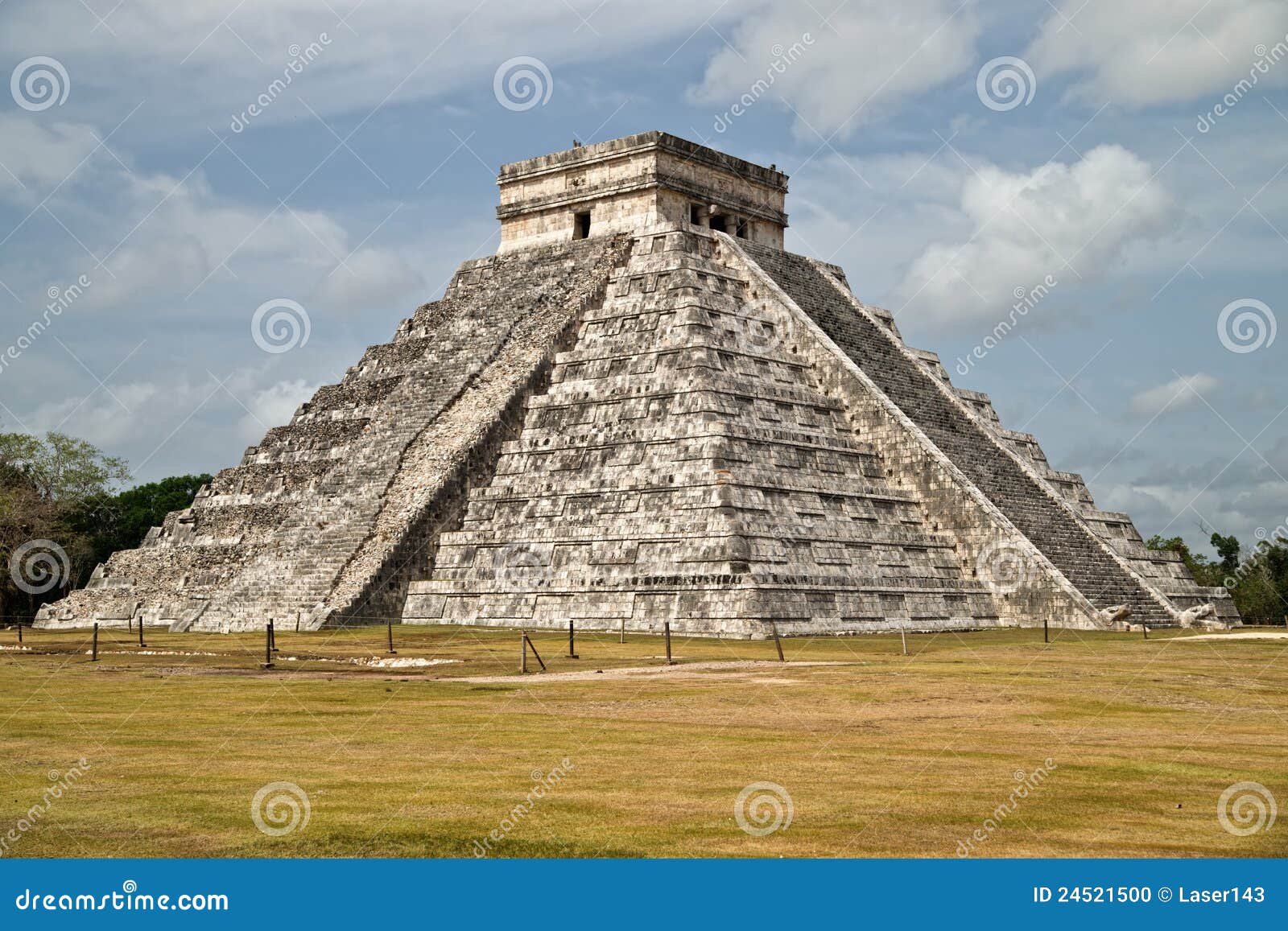 The Main Pyramid of Chichen Itza Stock Photo - Image of mexico ...