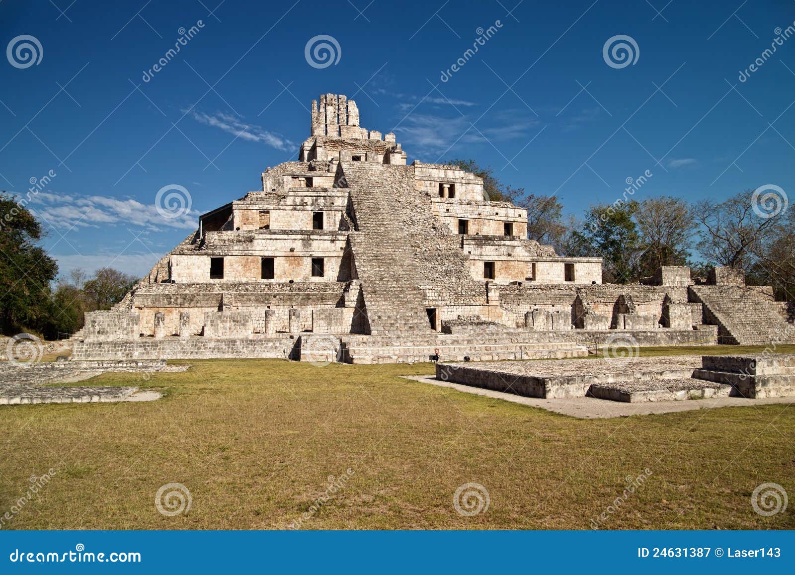 Main pyramid of Edzna stock image. Image of architecture - 24631387