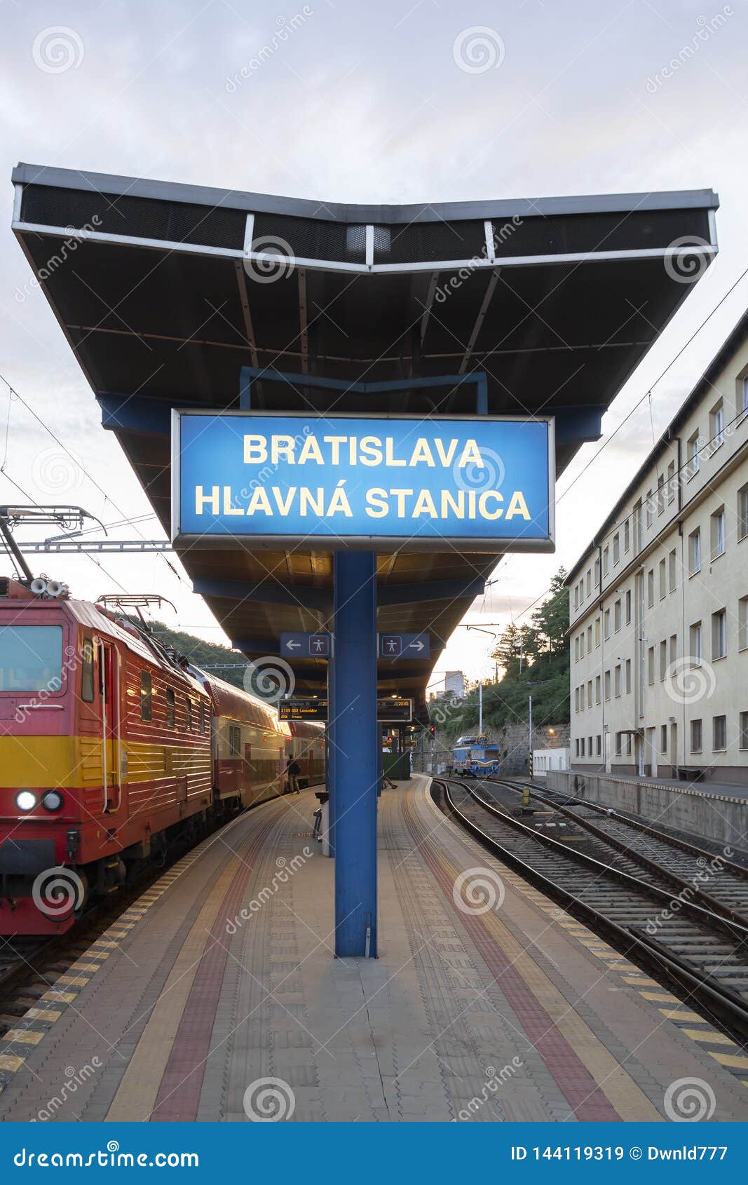 Main Railway Station in Bratislava Stock Image - Image of traffic ...