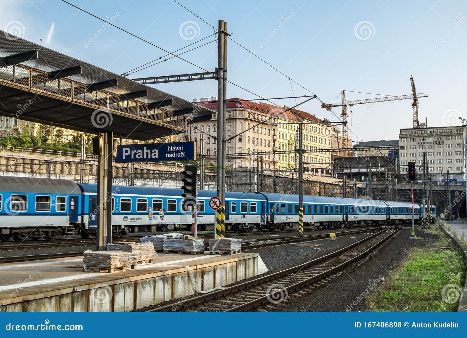 The Main Railway Station in Prague Editorial Stock Photo - Image of ...