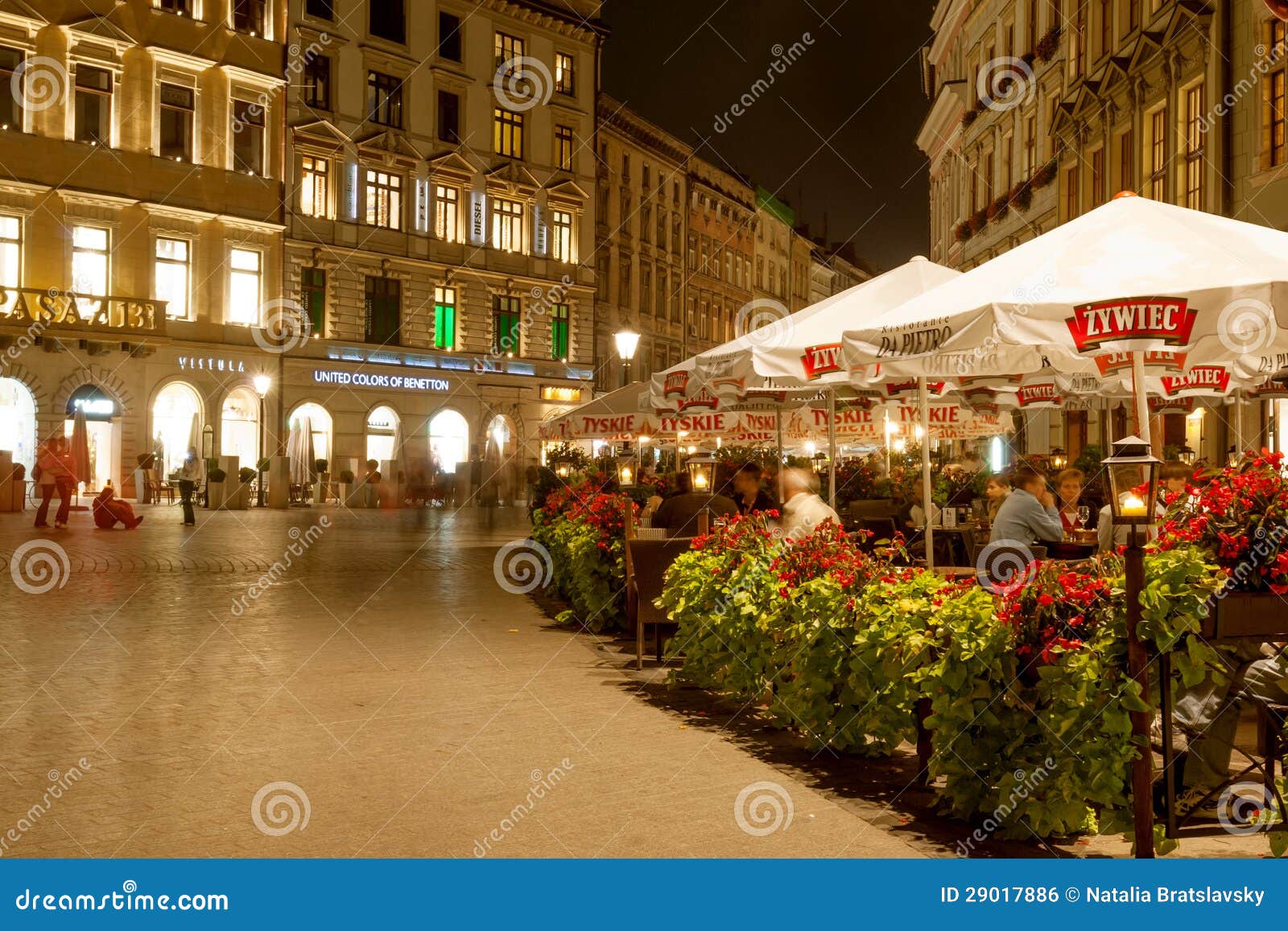 Main Square of Krakow editorial photo. Image of scenery - 29017886