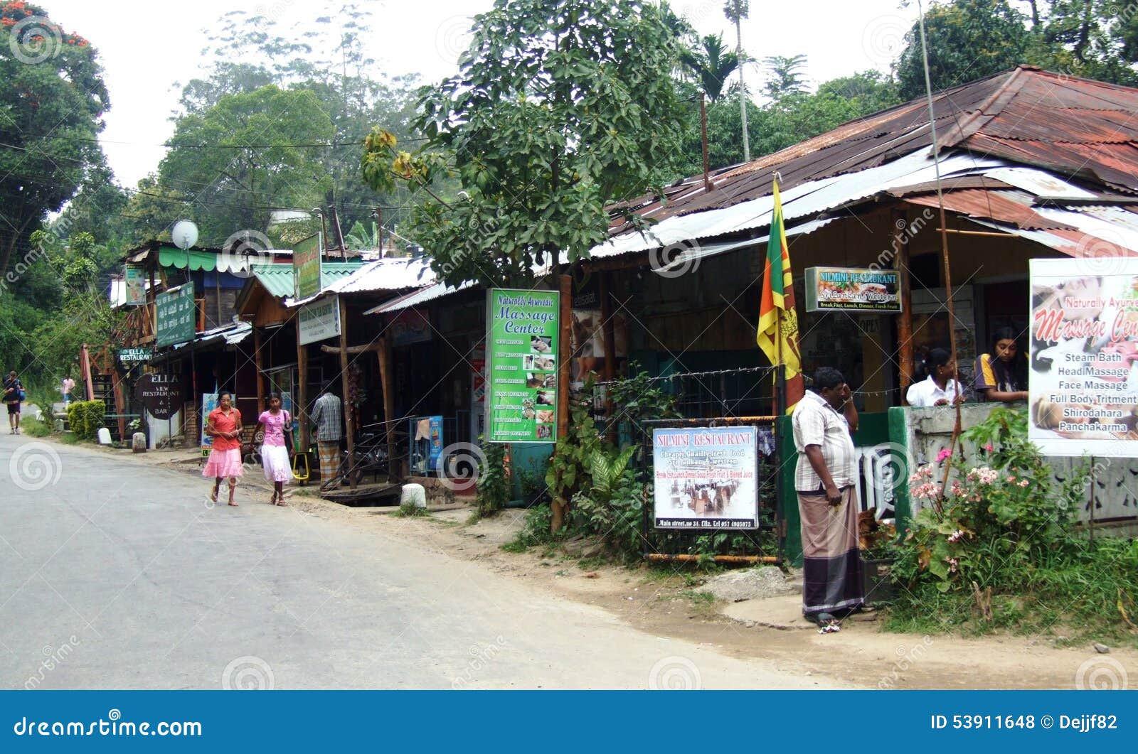 Main street in Ella town editorial stock photo. Image of pubs - 53911648