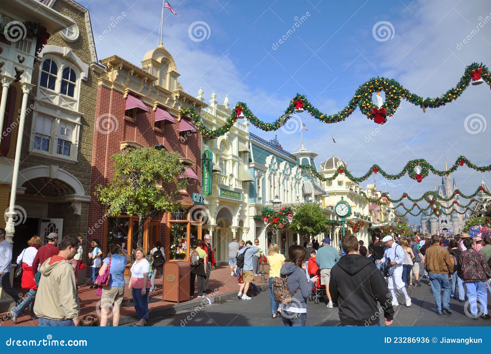 Main Street of Walt Disney World Editorial Photo - Image of magic ...