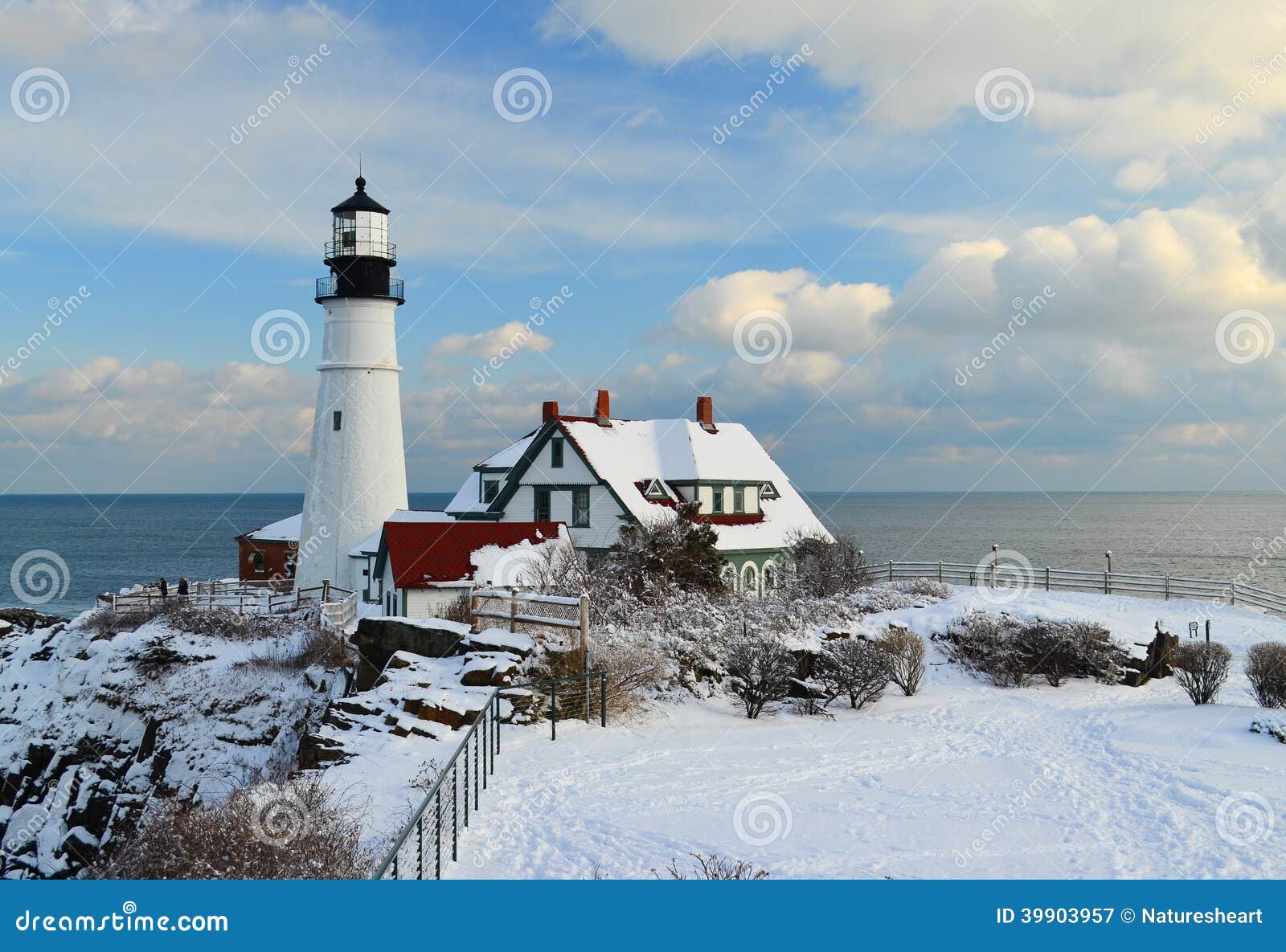 Maine Lighthouse in winter stock image. Image of warning - 39903957