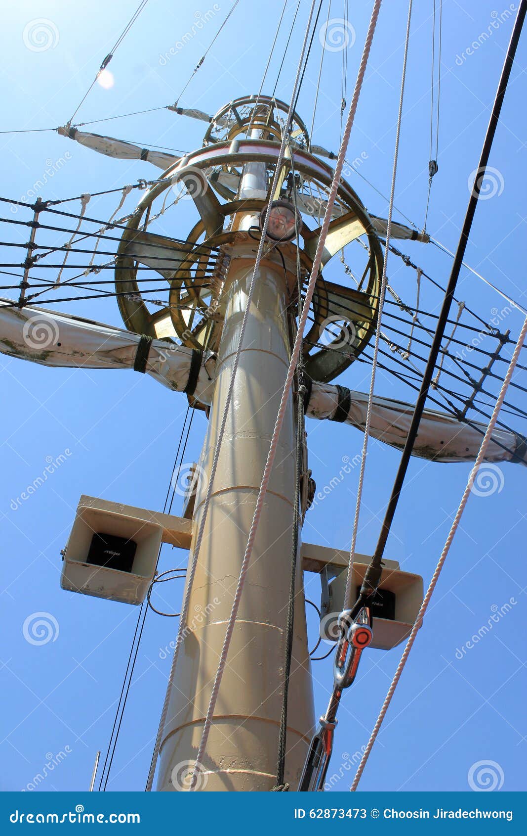 Mainmast stock image. Image of nest, mainmast, sail, vessel - 62873473