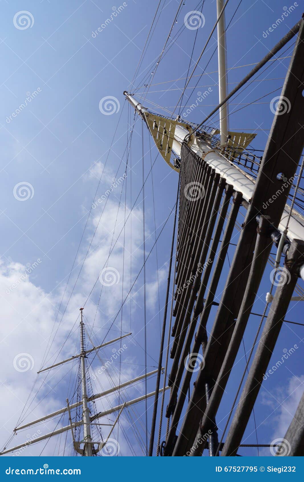 Mainmast stock image. Image of foremast, harbour, fiber - 67527795
