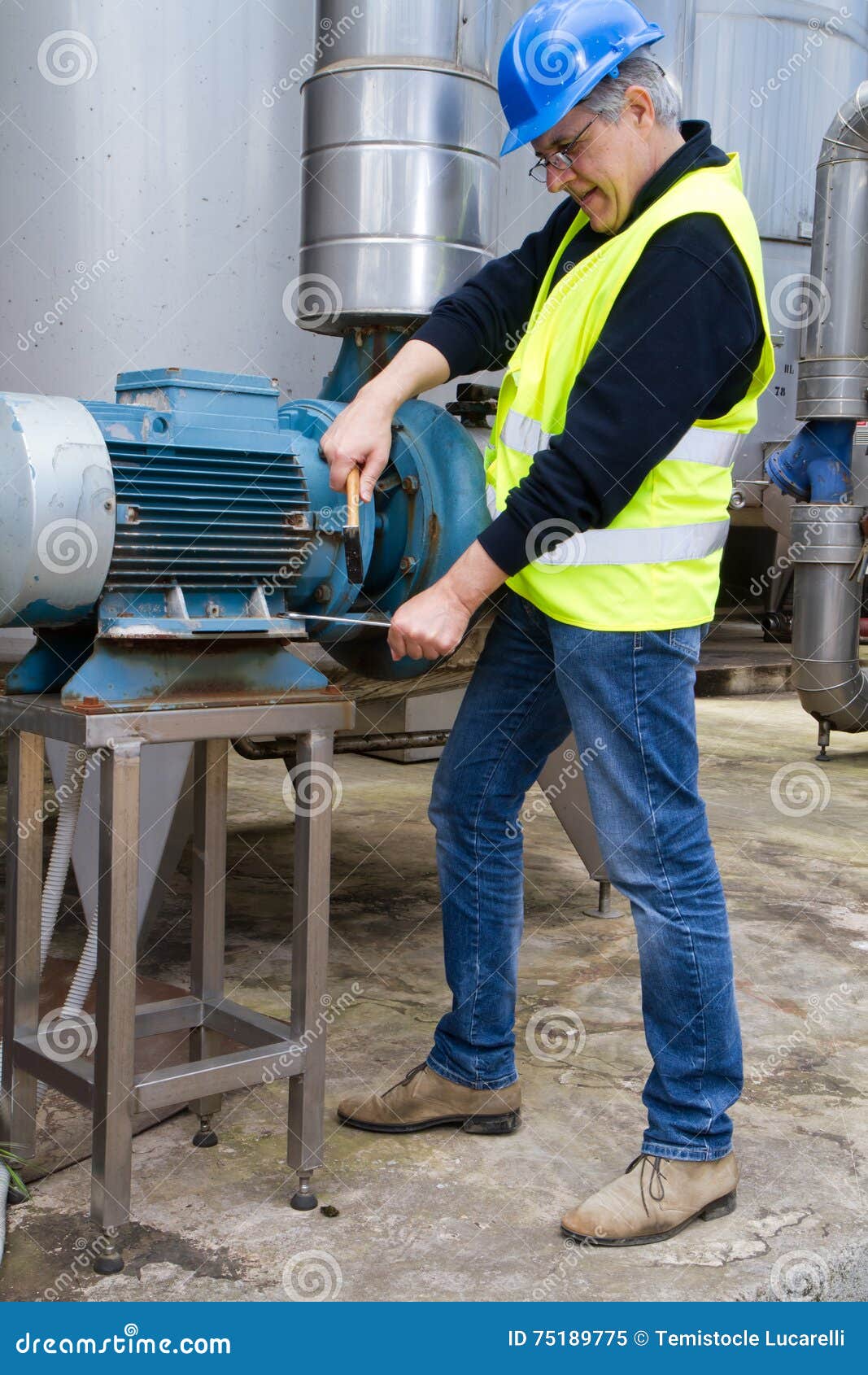 Maintenanc worker stock image. Image of occupation, mechanism - 75189775