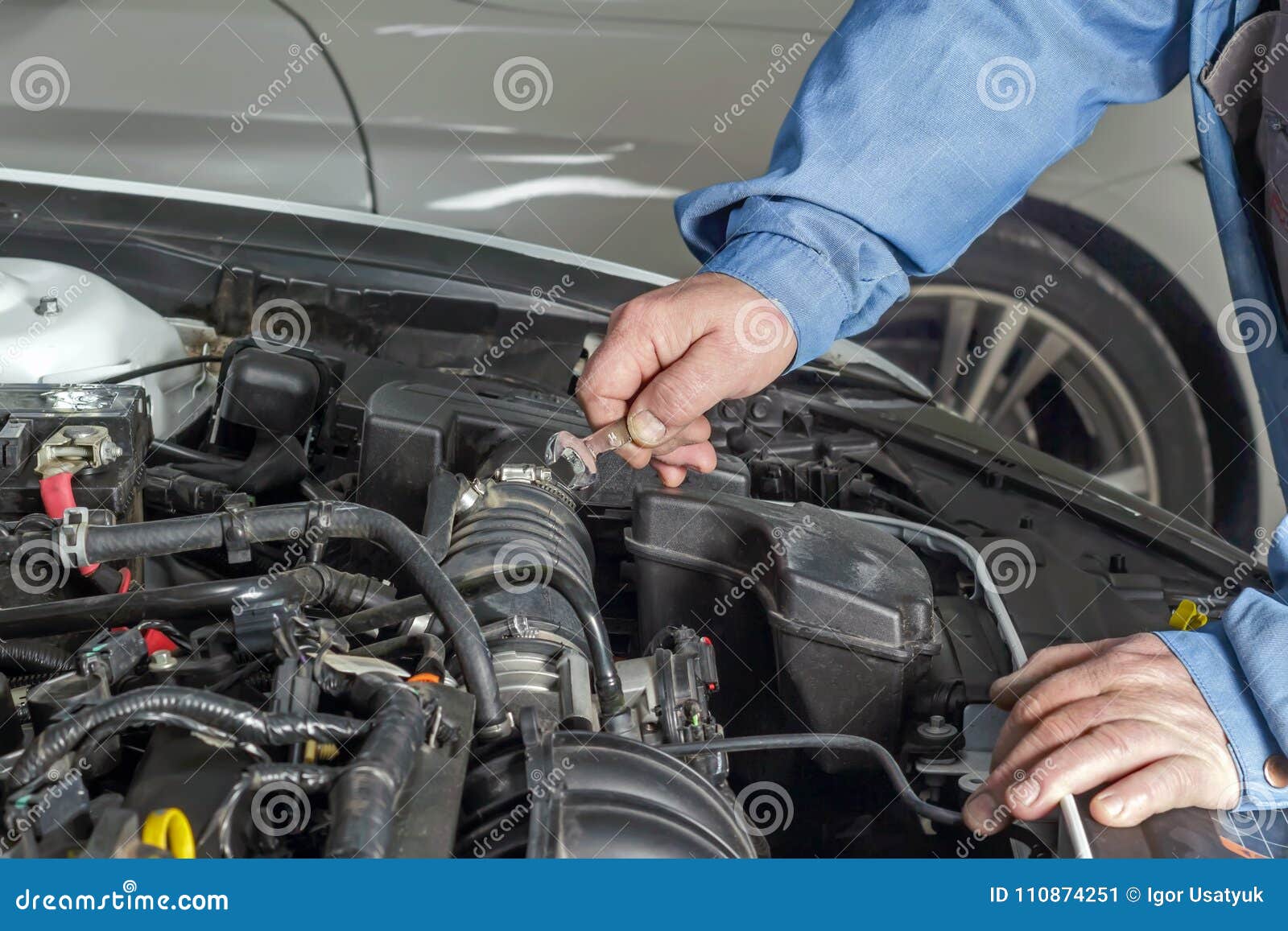 Maintenance a car stock image. Image of labor, repairing - 110874251