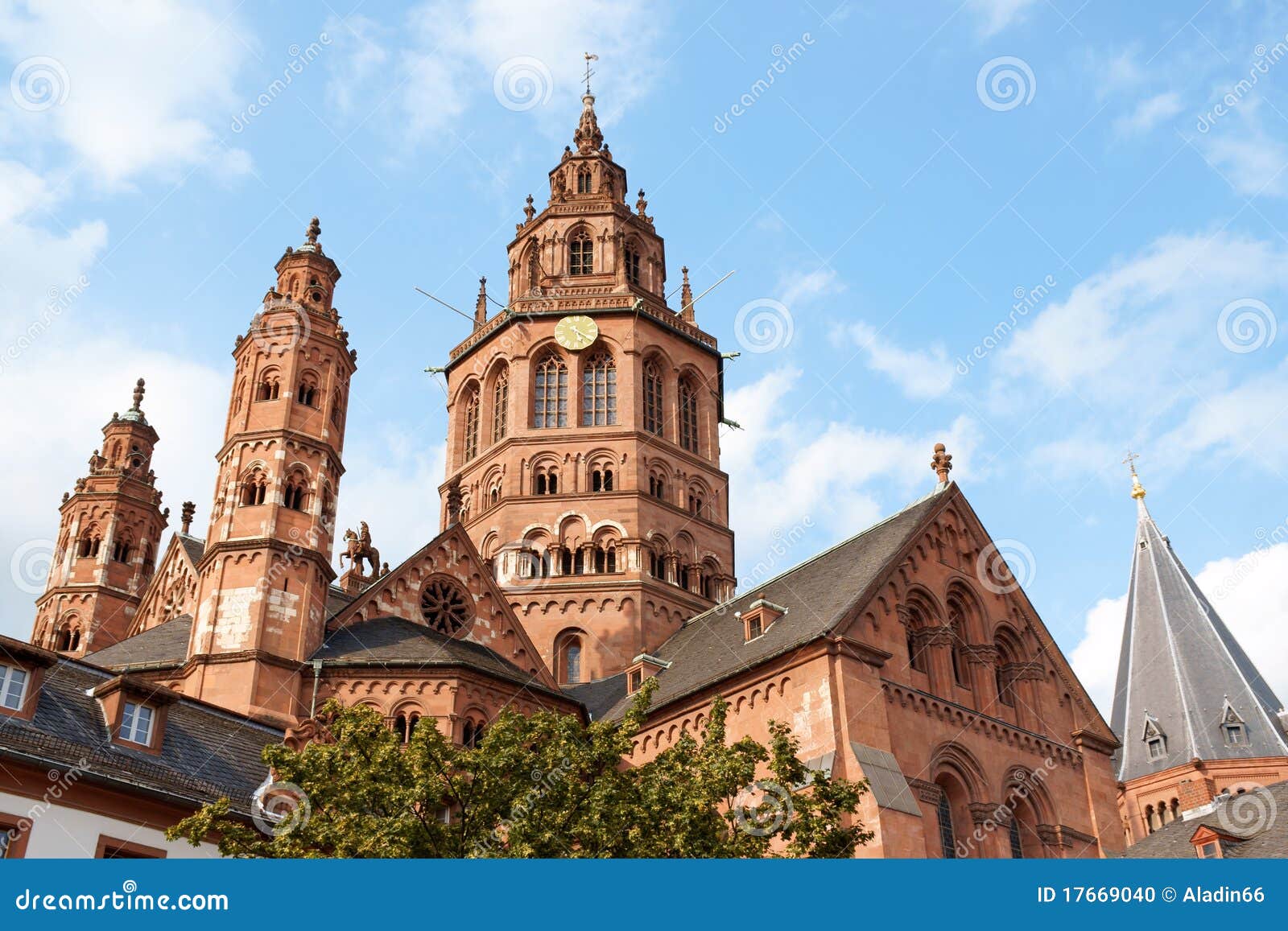 Mainz Cathedral stock photo. Image of cathedral, tower - 17669040
