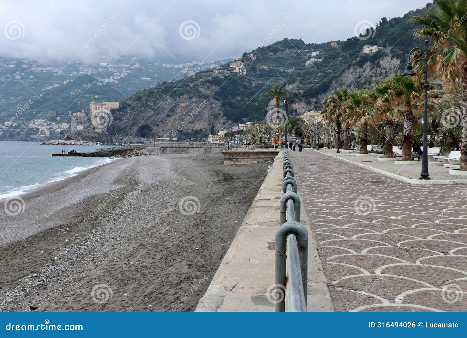 Maiori - Lungomare Gaetano Capone Stock Photo - Image of reginna ...