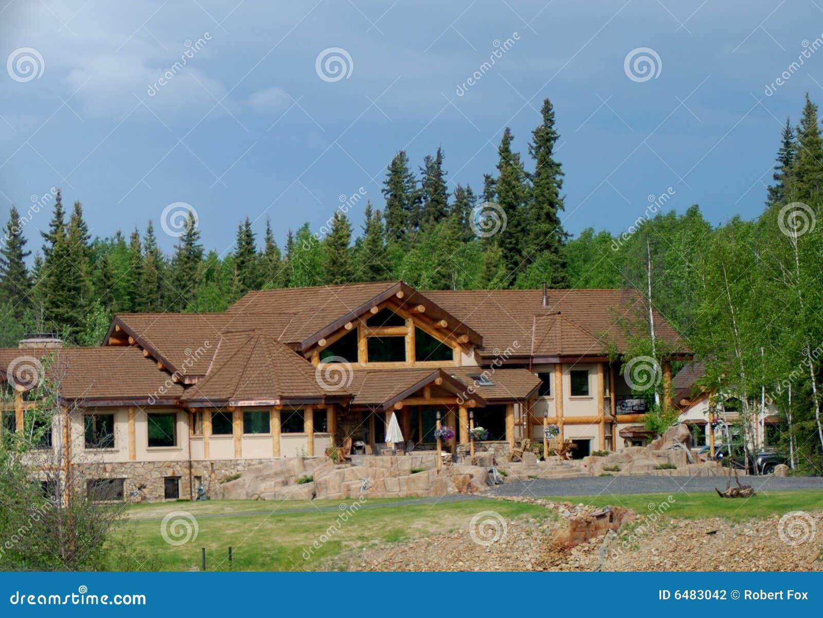 Maison De Bord De Mer En Alaska Photo stock - Image of beau, ceci: 6483042