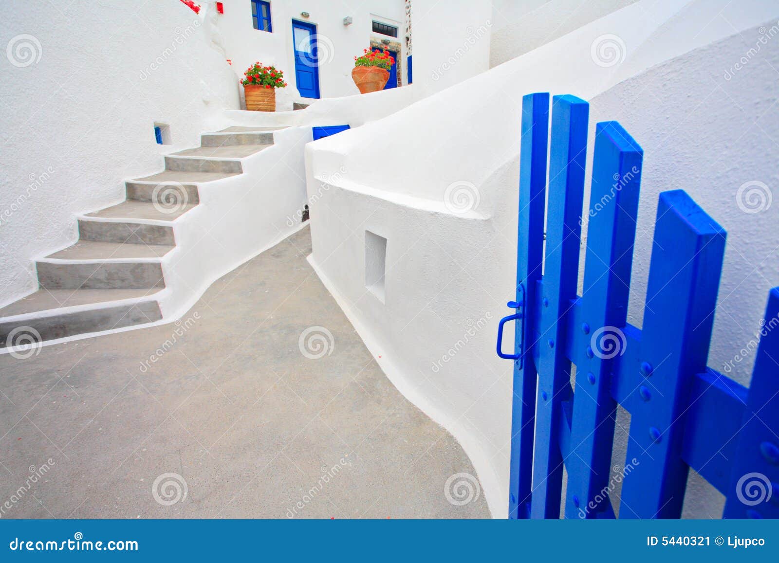 Maison Grecque Traditionnelle Image stock - Image du idyllique ...