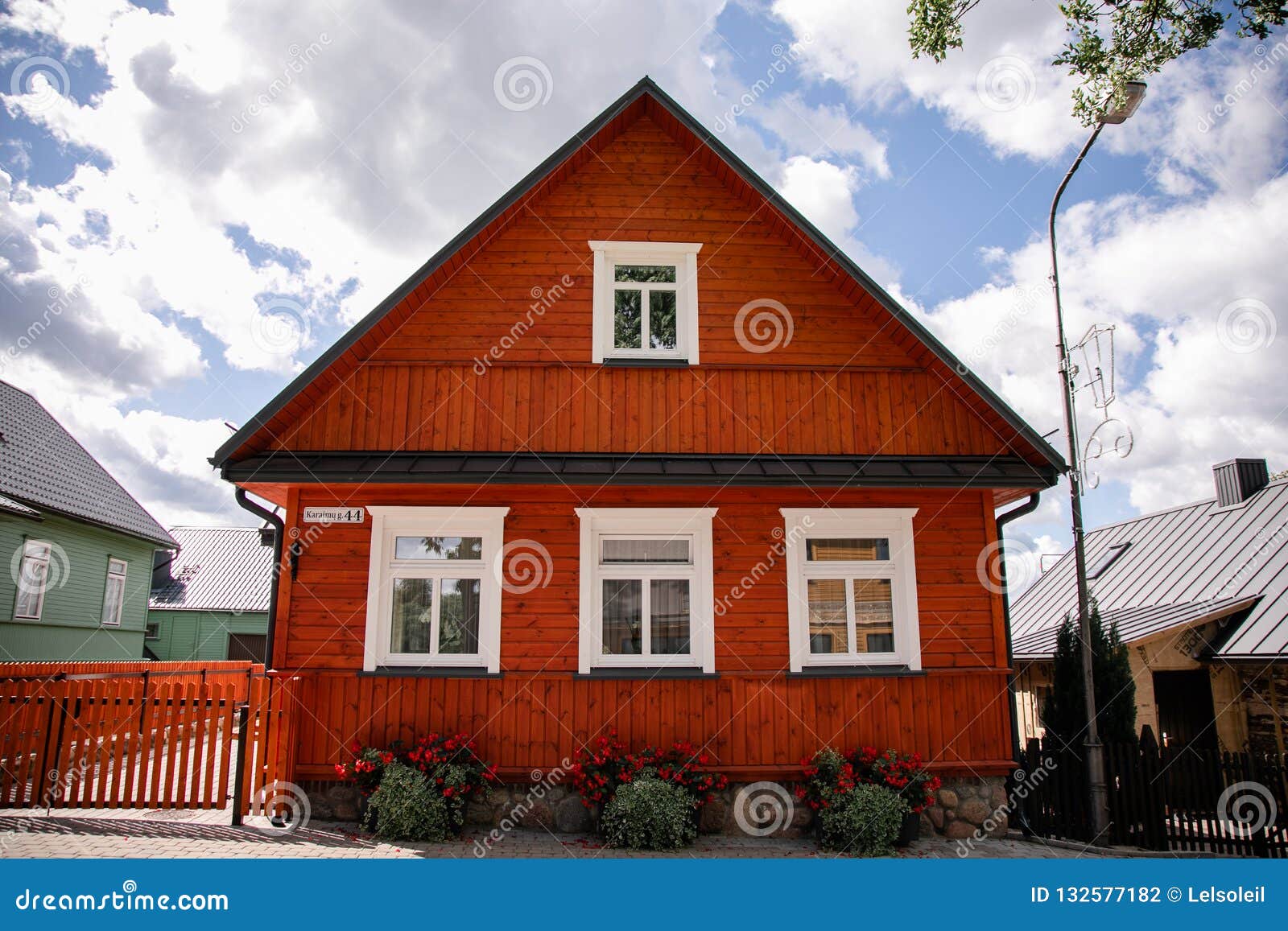 Maisons Traditionnelles De Karaim Dans Trakai, Lithuanie Photographie ...