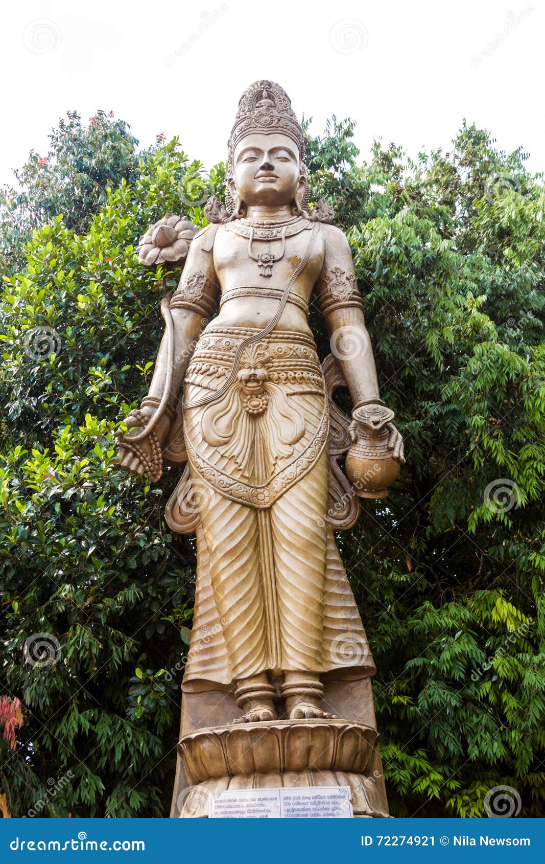 Maitreya stock afbeelding. Image of sereniteit, boeddhisme - 72274921