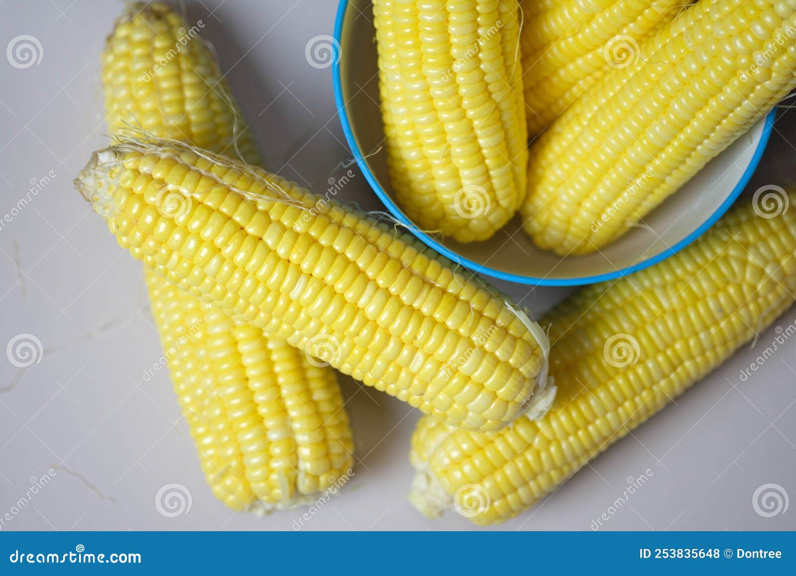 Maize shell for cooking stock photo. Image of harvesting - 253835648