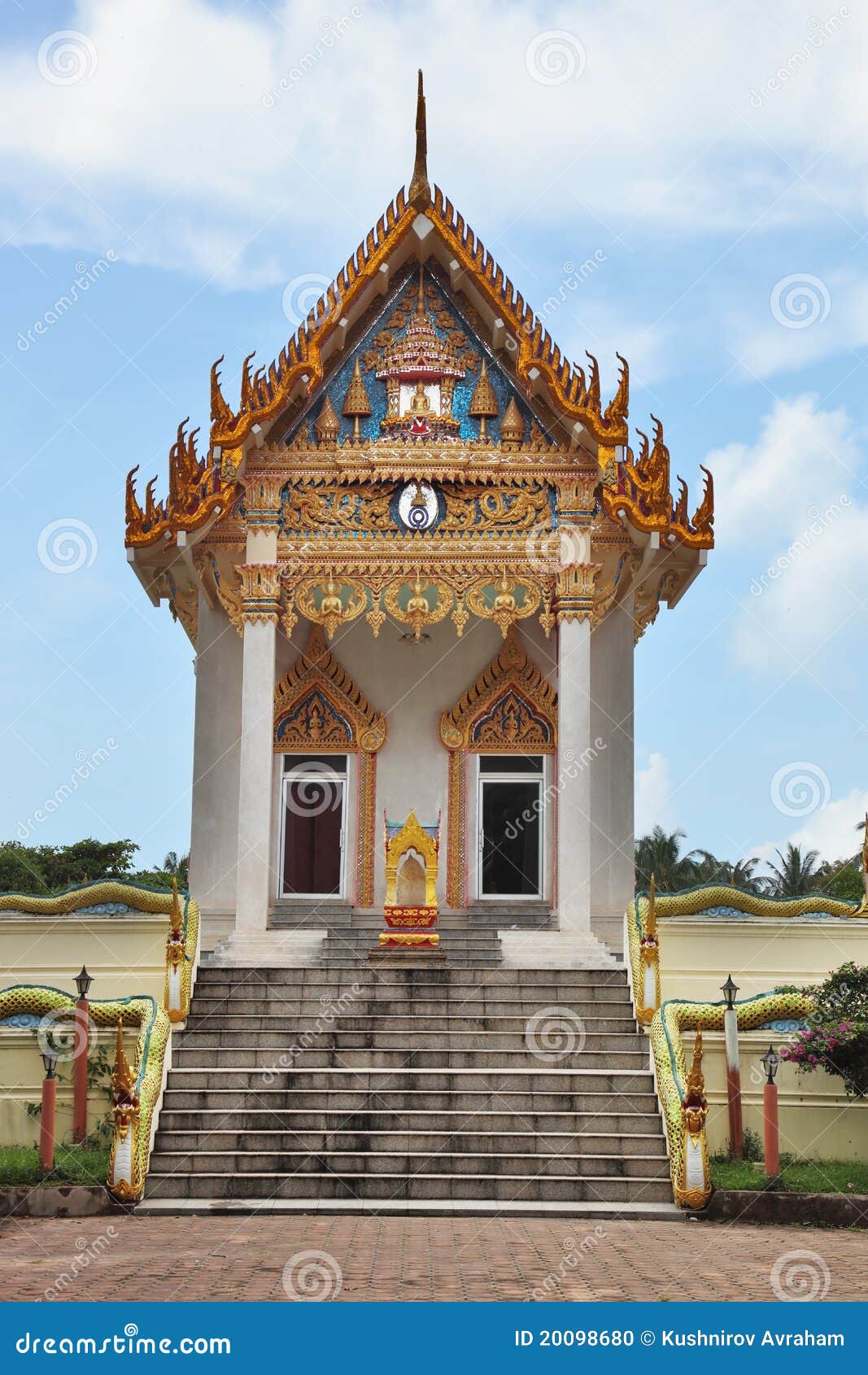 The Majestic and Beautiful Buddhist Temple Stock Photo - Image of asia ...