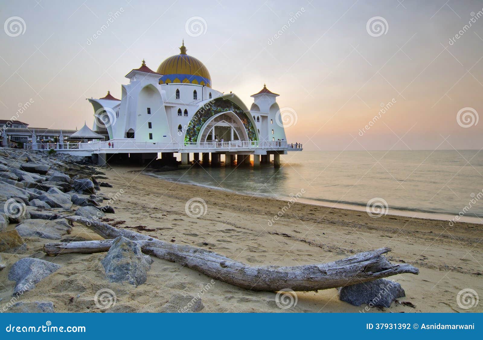 Majestic Floating Mosque at Malacca Straits during Sunset Stock Photo ...