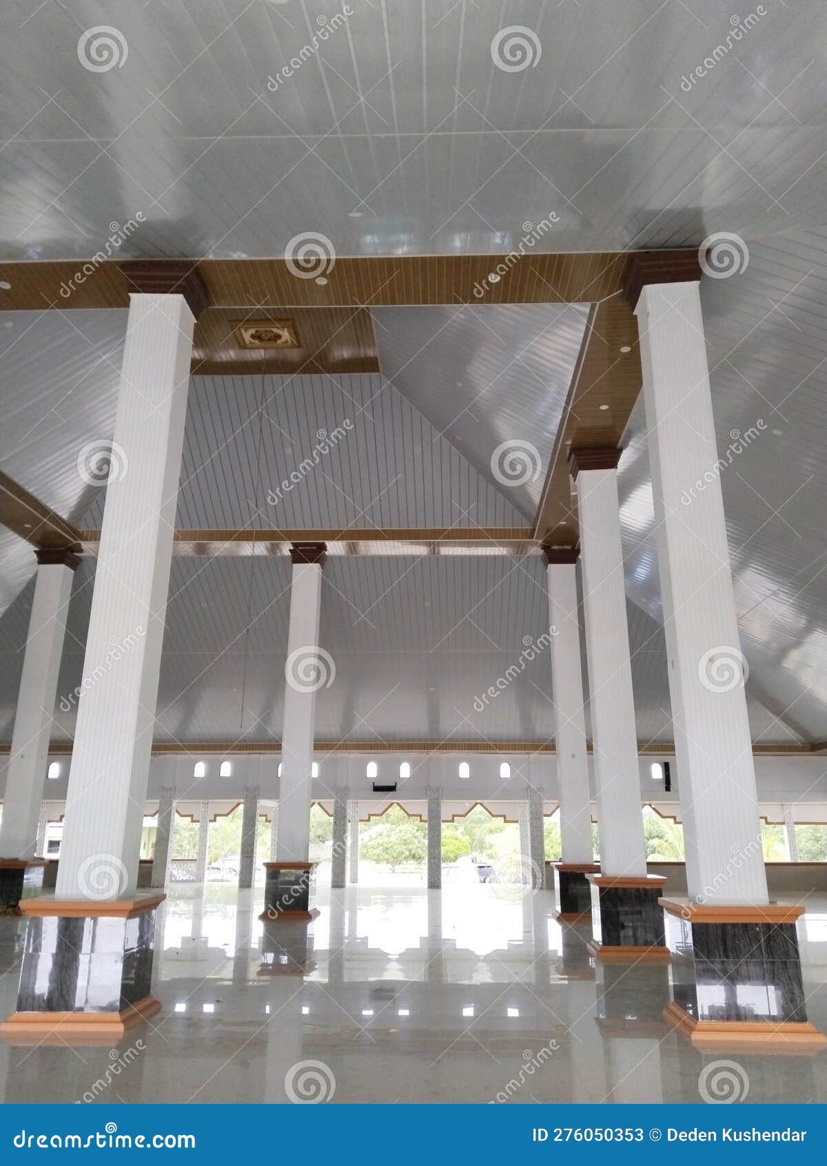 The Majestic Pillar of a Mosque Stock Image - Image of mosque, mesjid ...