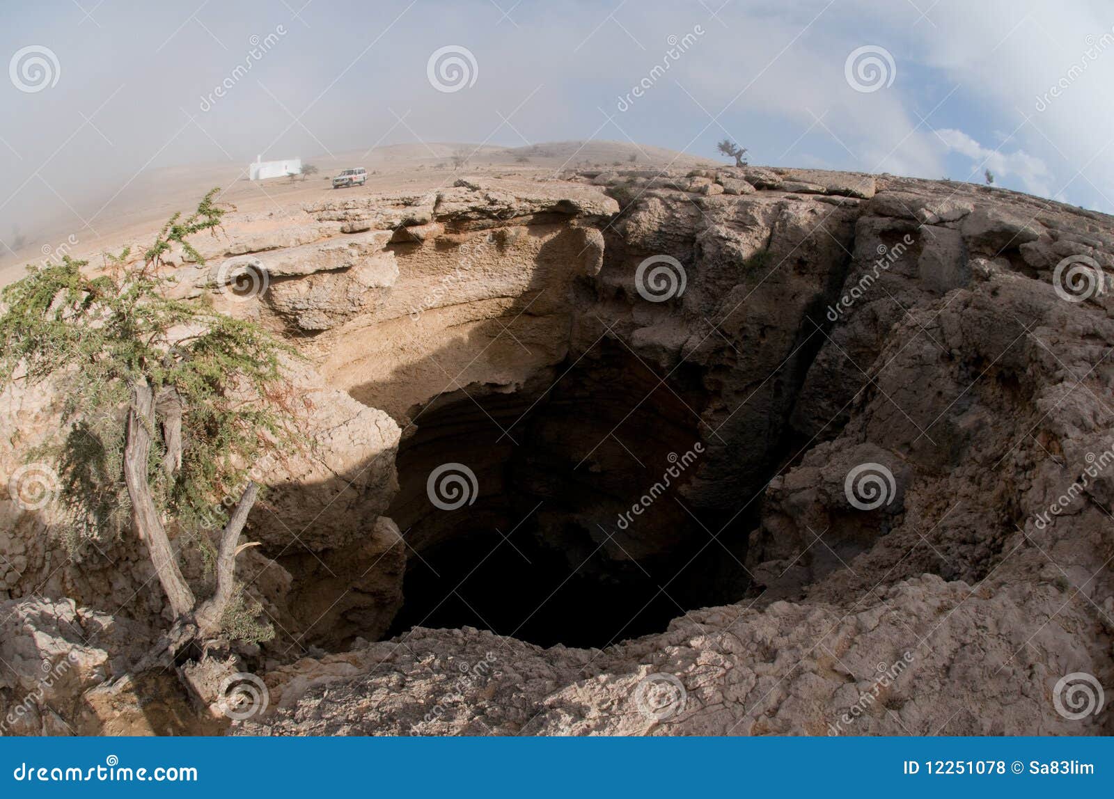Majlis Al-Jin Cave stock photo. Image of oman, aljin - 12251078