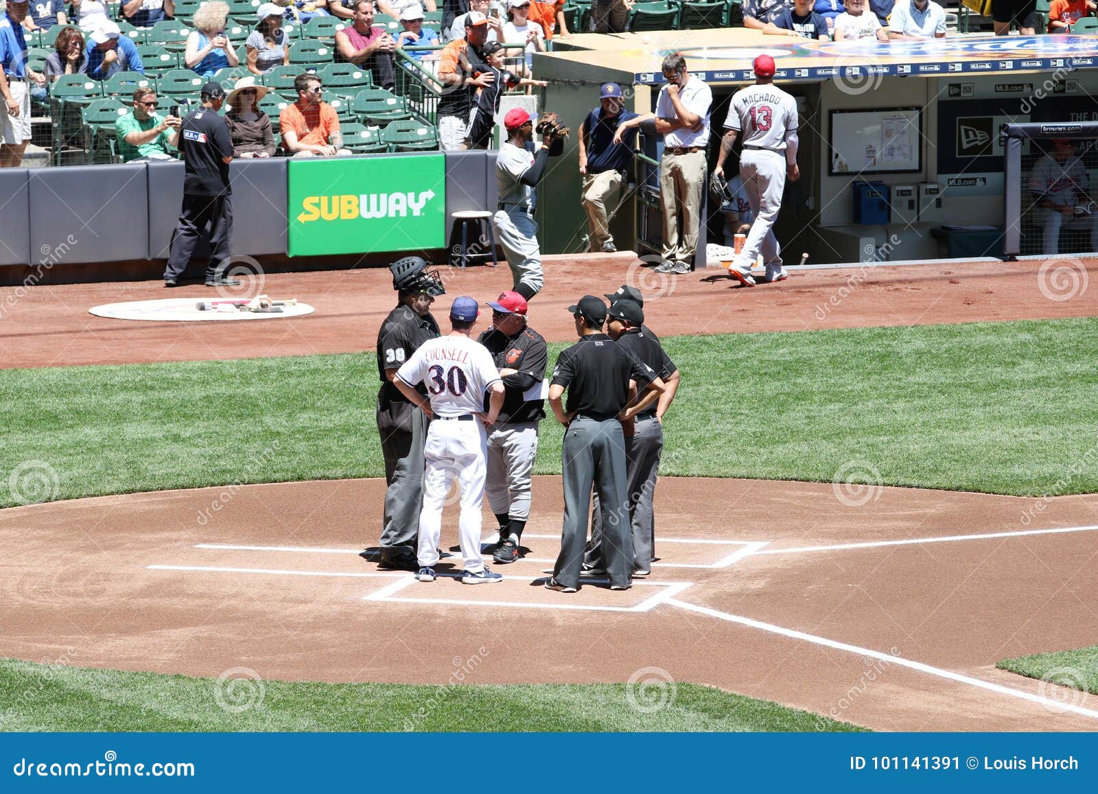 Major Leage Baseball foto editorial. Imagem de milwaukee - 101141391