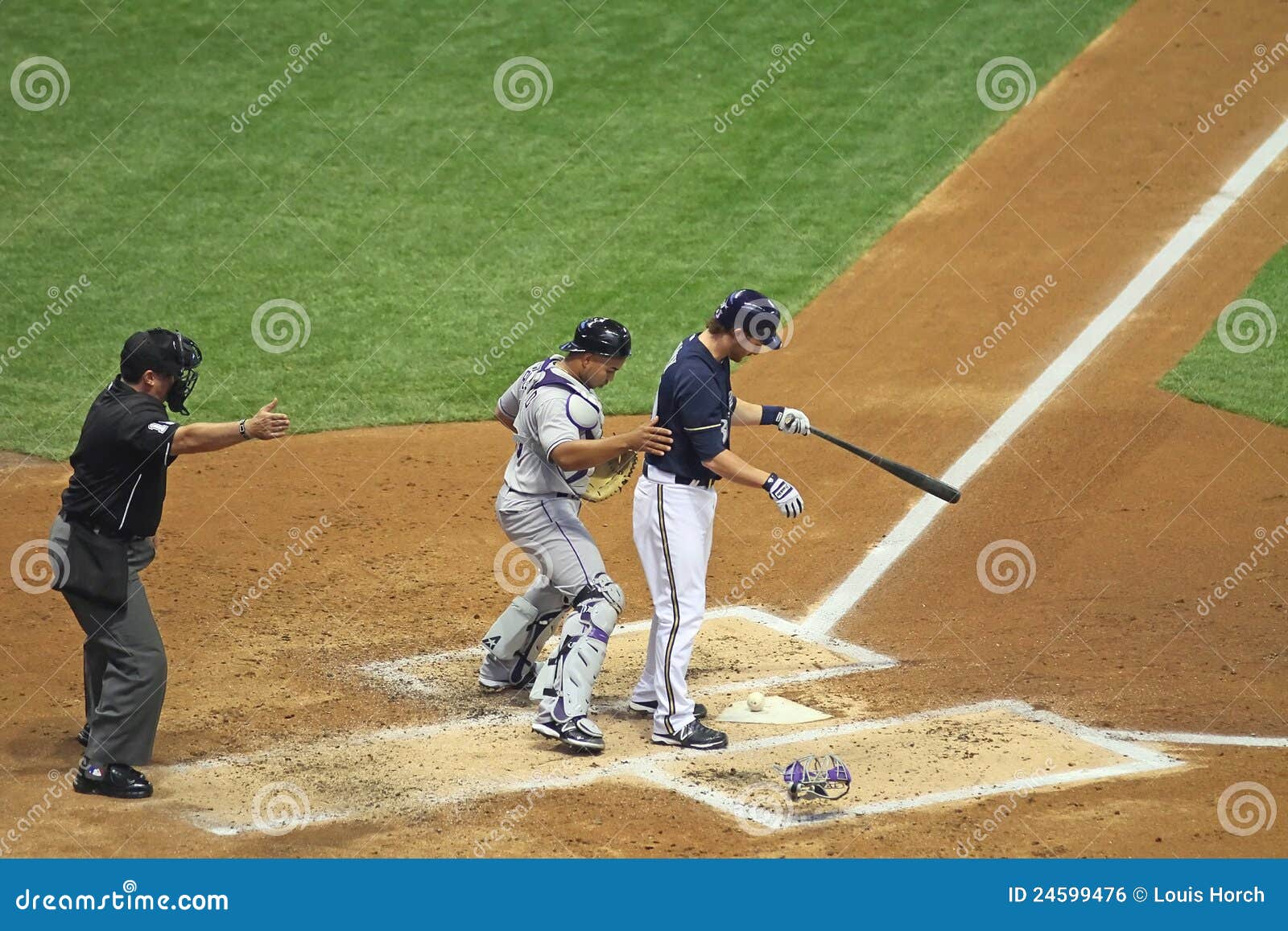 Major League Baseball Action Editorial Photo - Image of stadium, spring ...