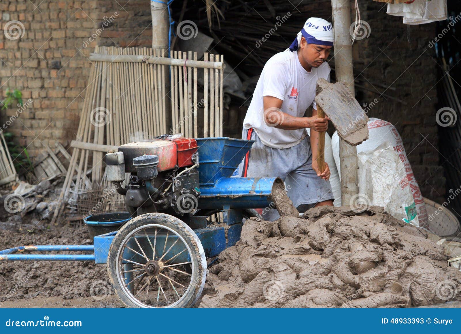Make bricks editorial stock photo. Image of clay, bricks - 48933393