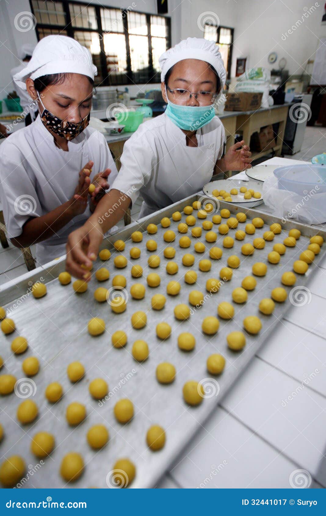 Make cookies editorial photography. Image of culinary - 32441017