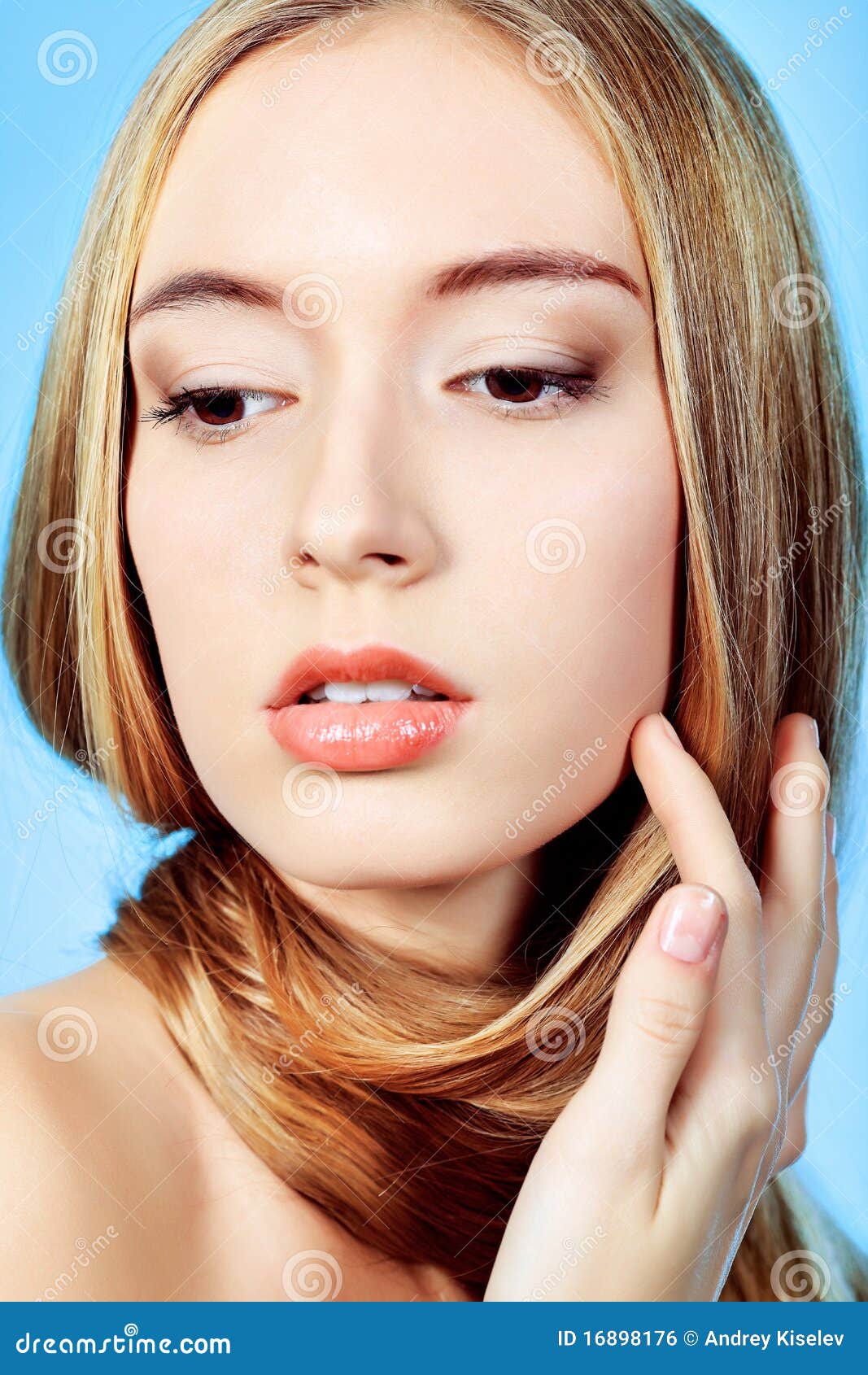 Make Up Picture. Image: 16898176