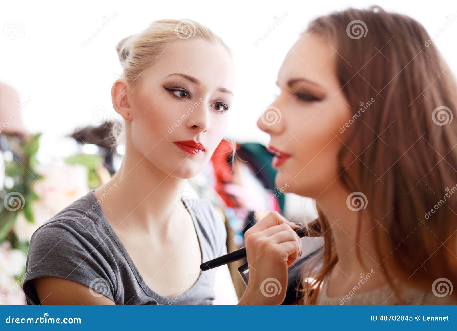 Make-up artist stock image. Image of applying, artist - 48702045