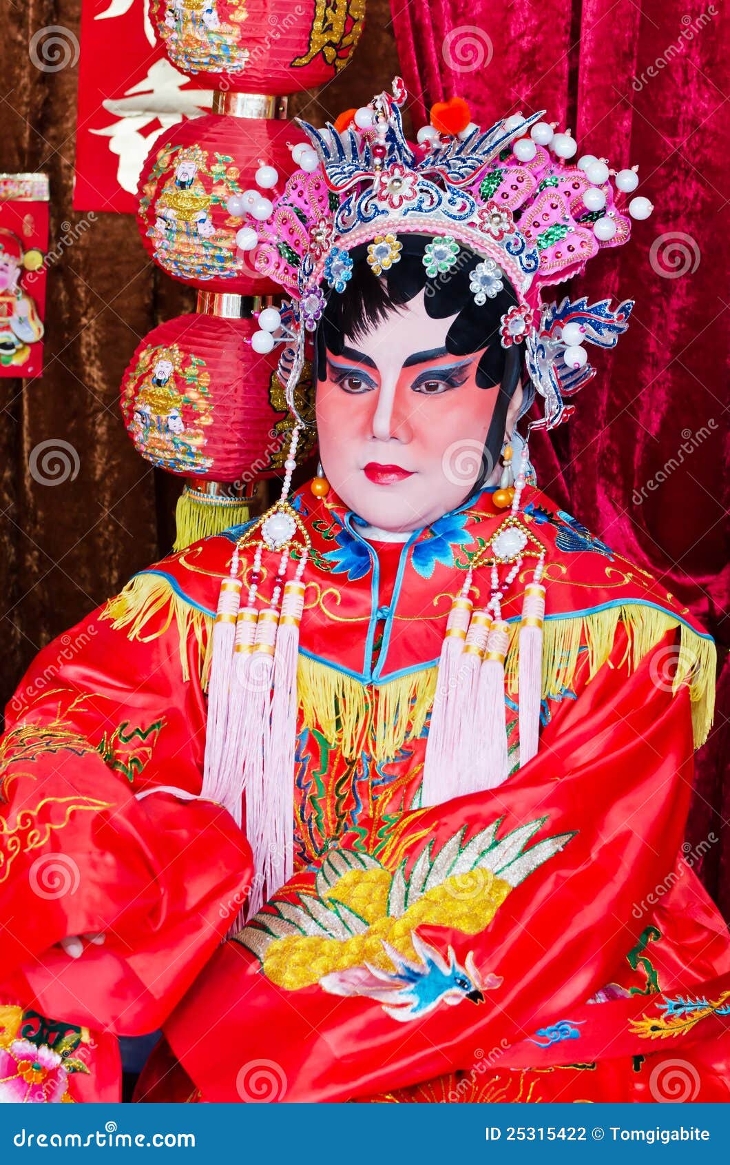 Make Up As the Chinese Opera Editorial Photography - Image of ...