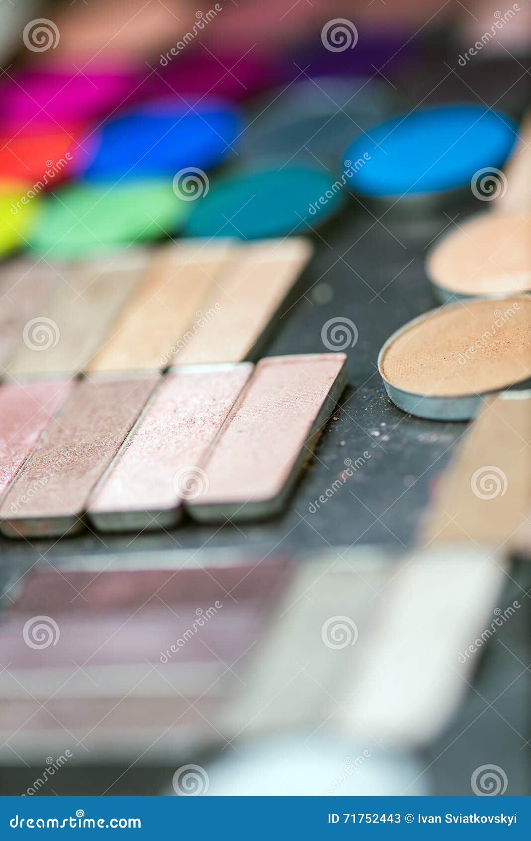 Make-up Colorful Eyeshadow Palettes Stock Image - Image of multicolor ...