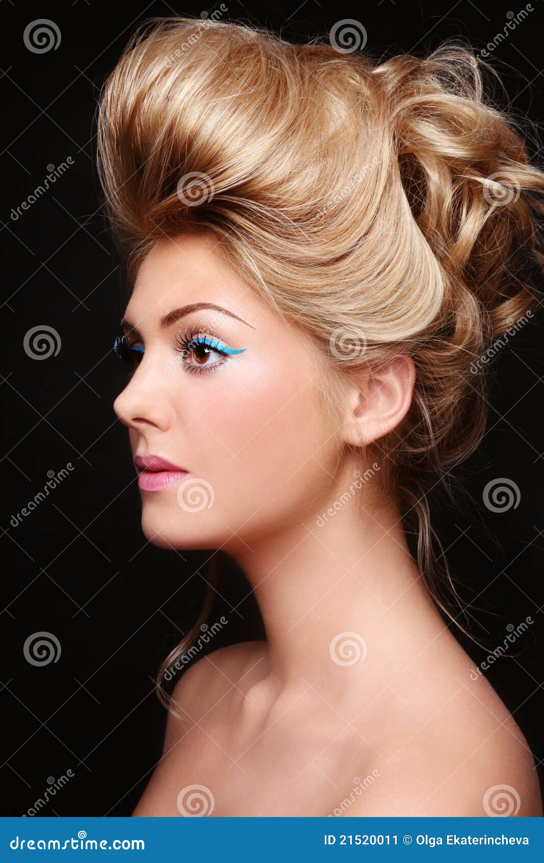 Make-up and hairdo stock image. Image of glamour, care - 21520011