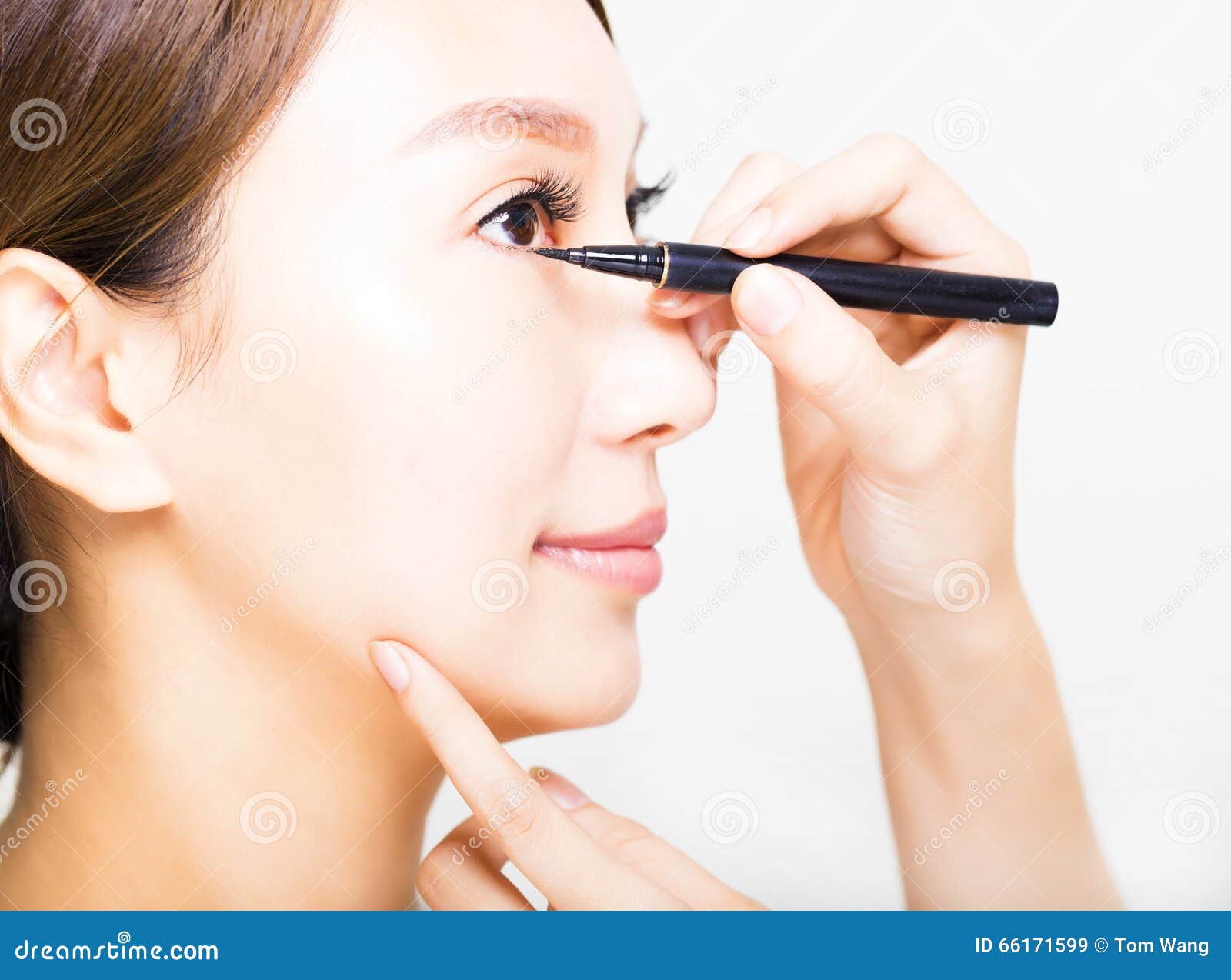 Makeup Artist Applies Eye Shadow Stock Image - Image of artist, girl ...