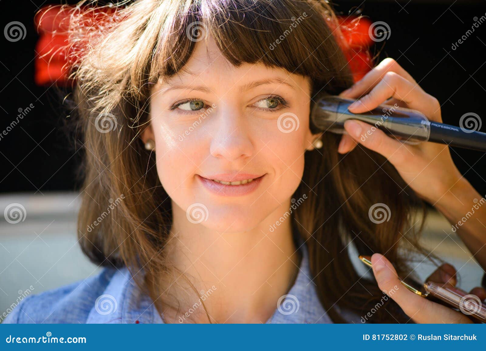 The Makeup Artist is Doing Makeup on the Plane Stock Photo - Image of ...