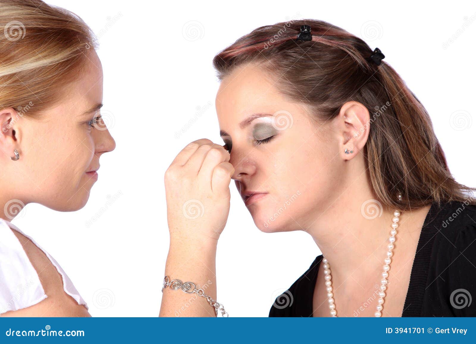 Makeup session stock image. Image of eyes, fashion, applying - 3941701