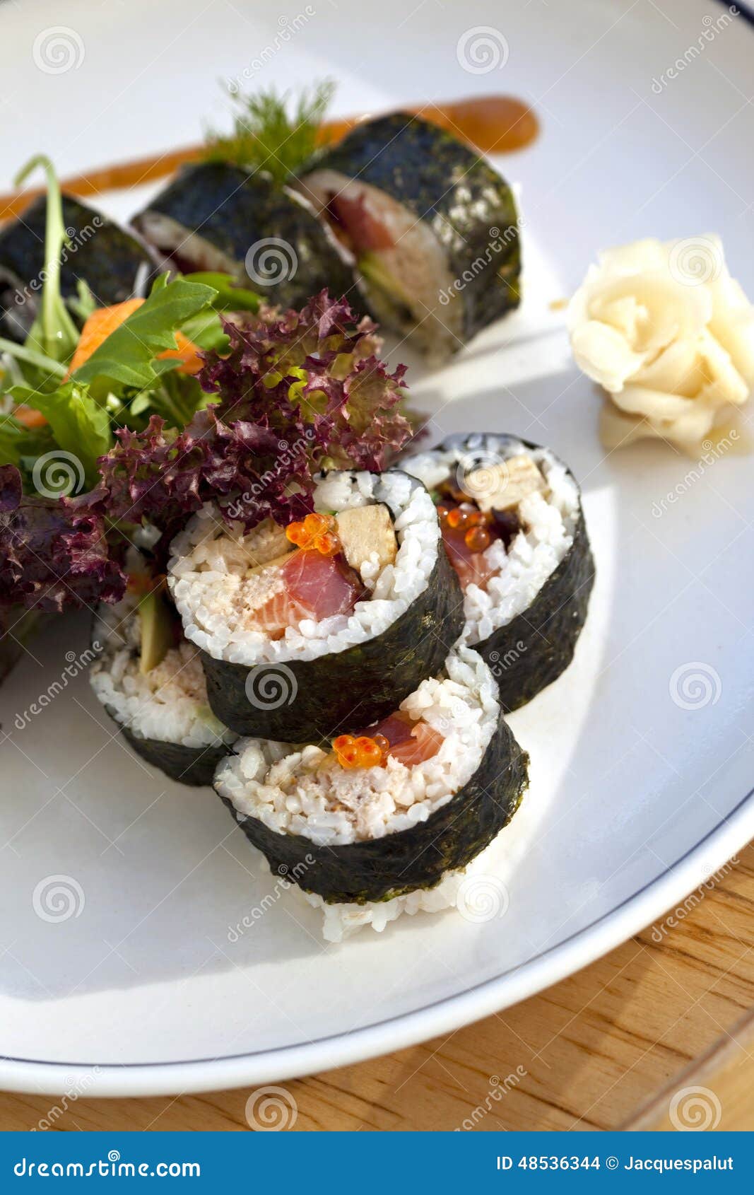 Maki foto de archivo. Imagen de asia, bistrot, receta - 48536344