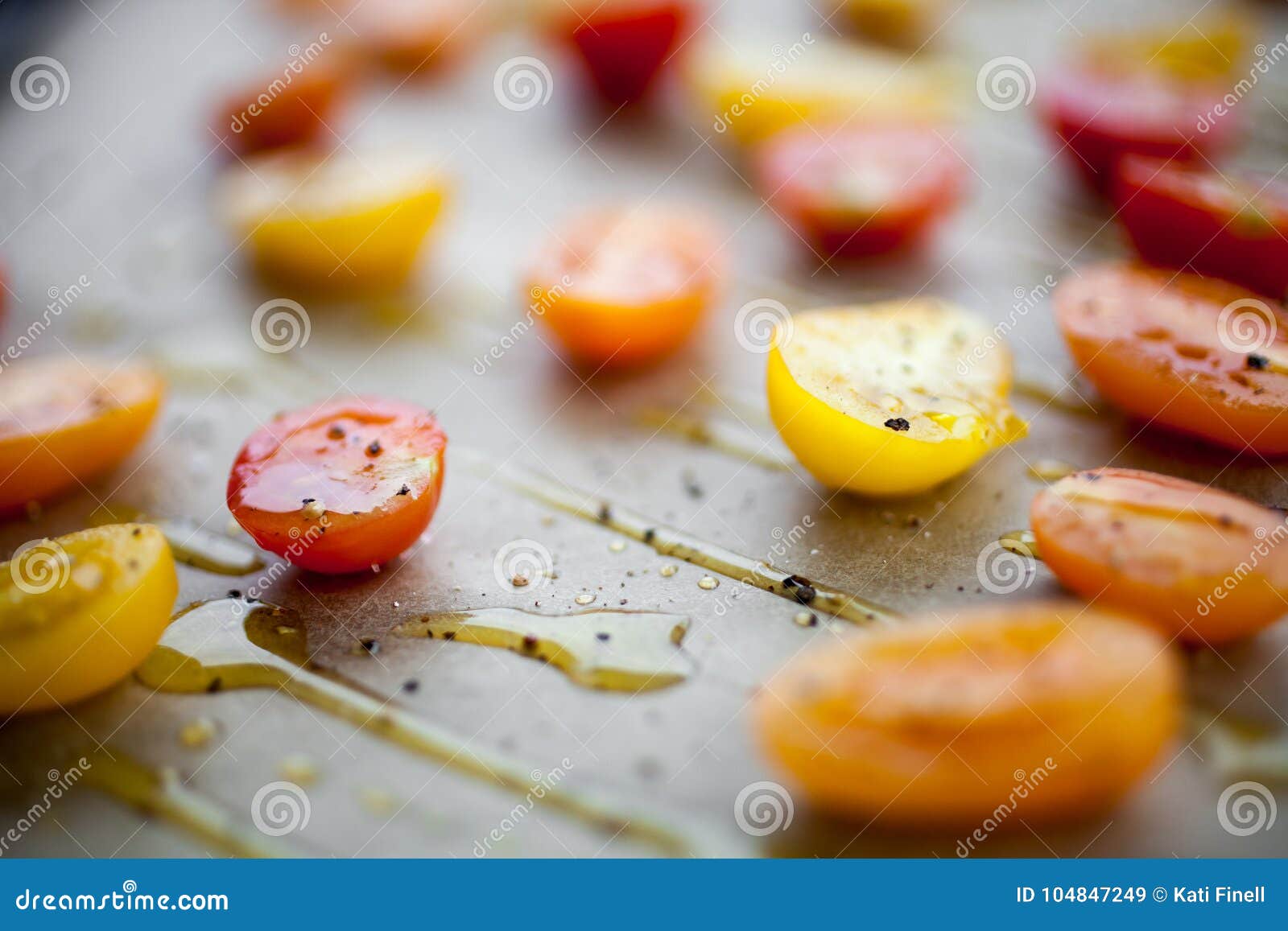 Making half dried tomatoes stock image. Image of close - 104847249