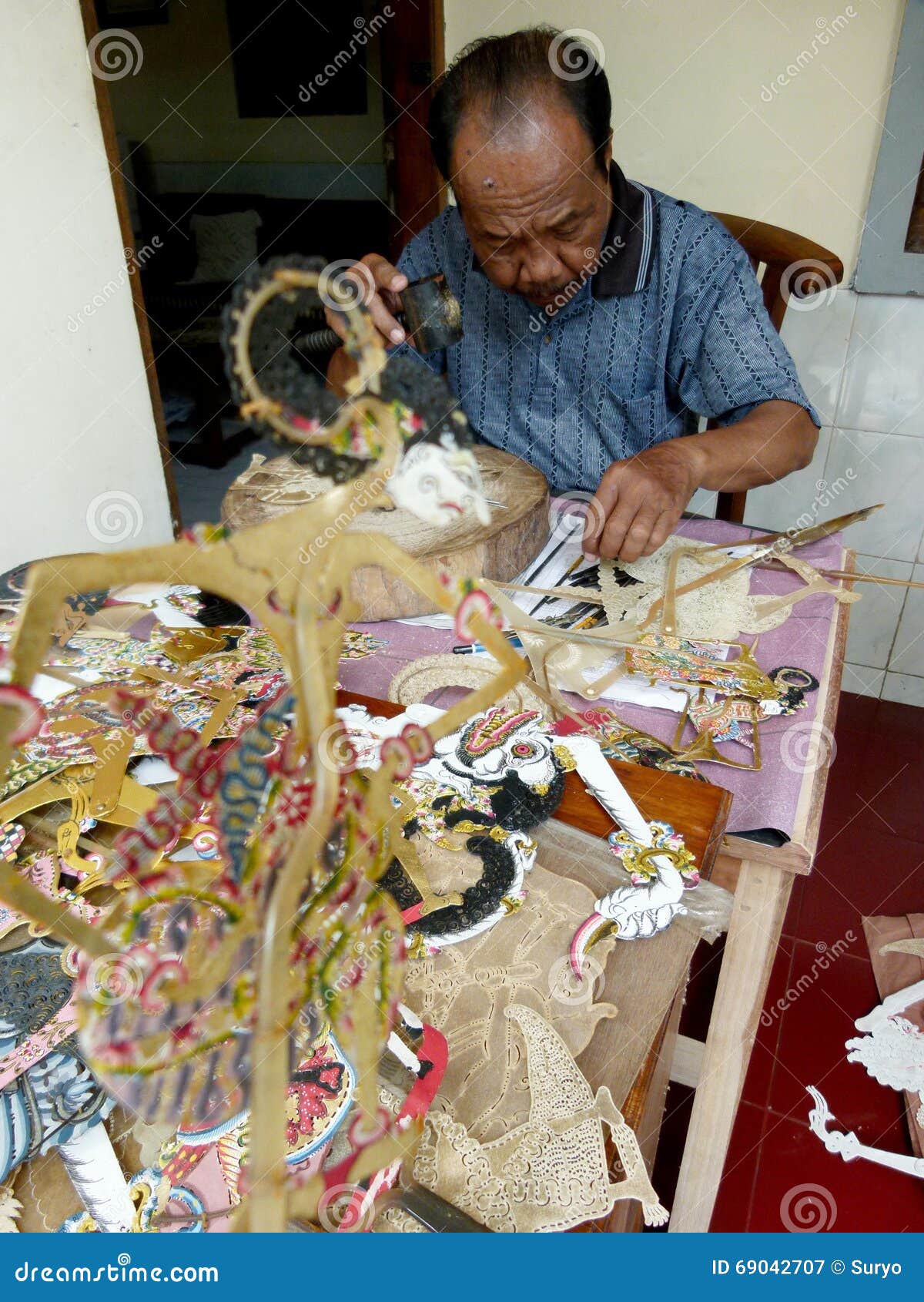 Making Puppets Editorial Photo | CartoonDealer.com #69042913