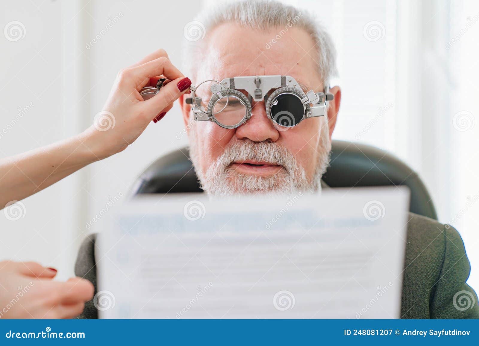 Making a Selection of Lenses, Diagnosing a Elderly Man& X27;s Vision ...