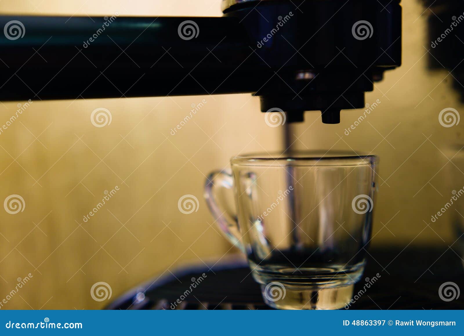 Making Single Shot Espresso Stock Image - Image of table, brew: 48863397