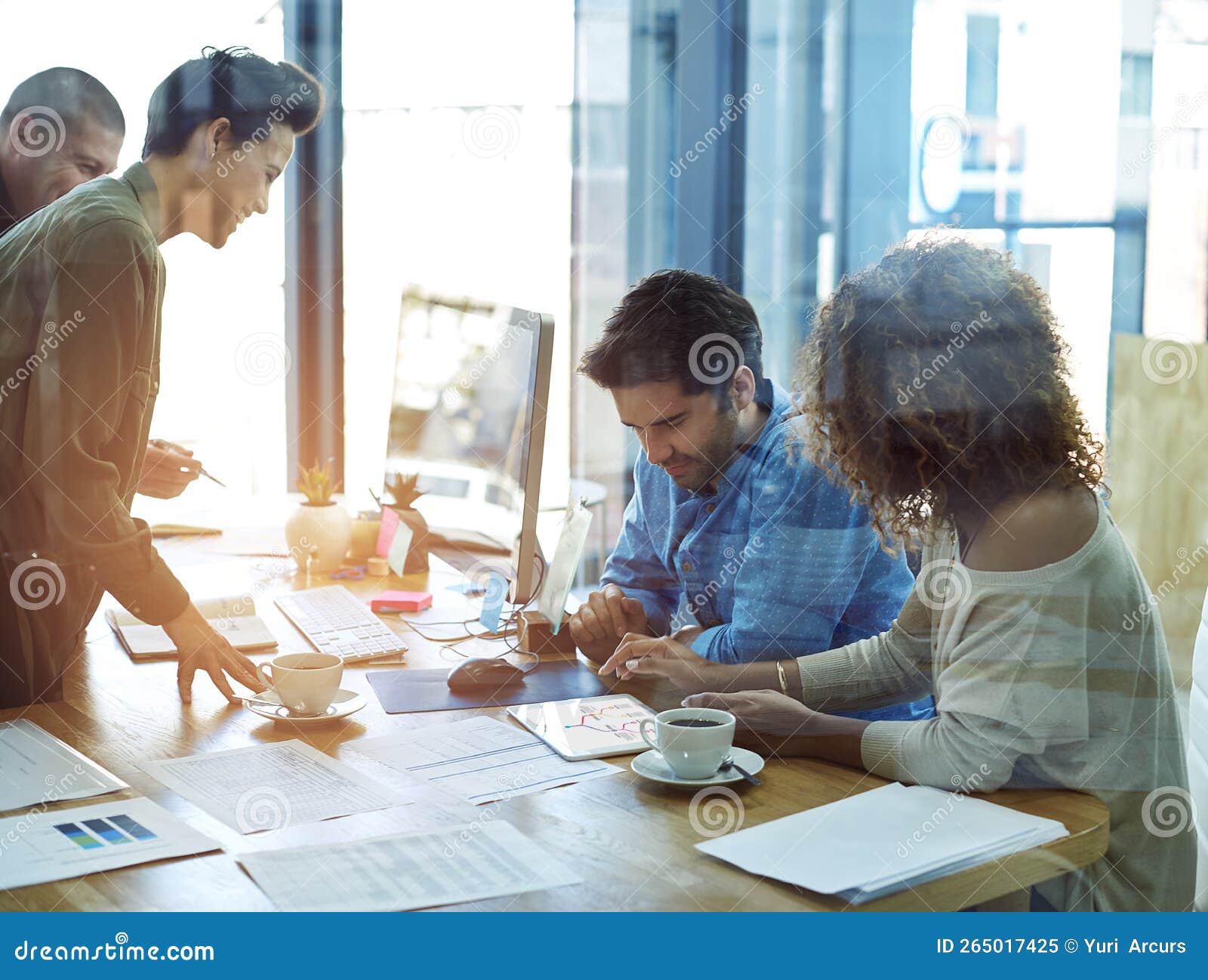 Making Smart Decision through Mind Mapping. Businesspeople Working in ...