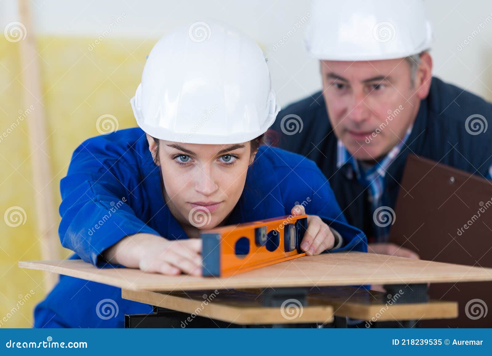 Making sure that it level stock image. Image of build - 218239535