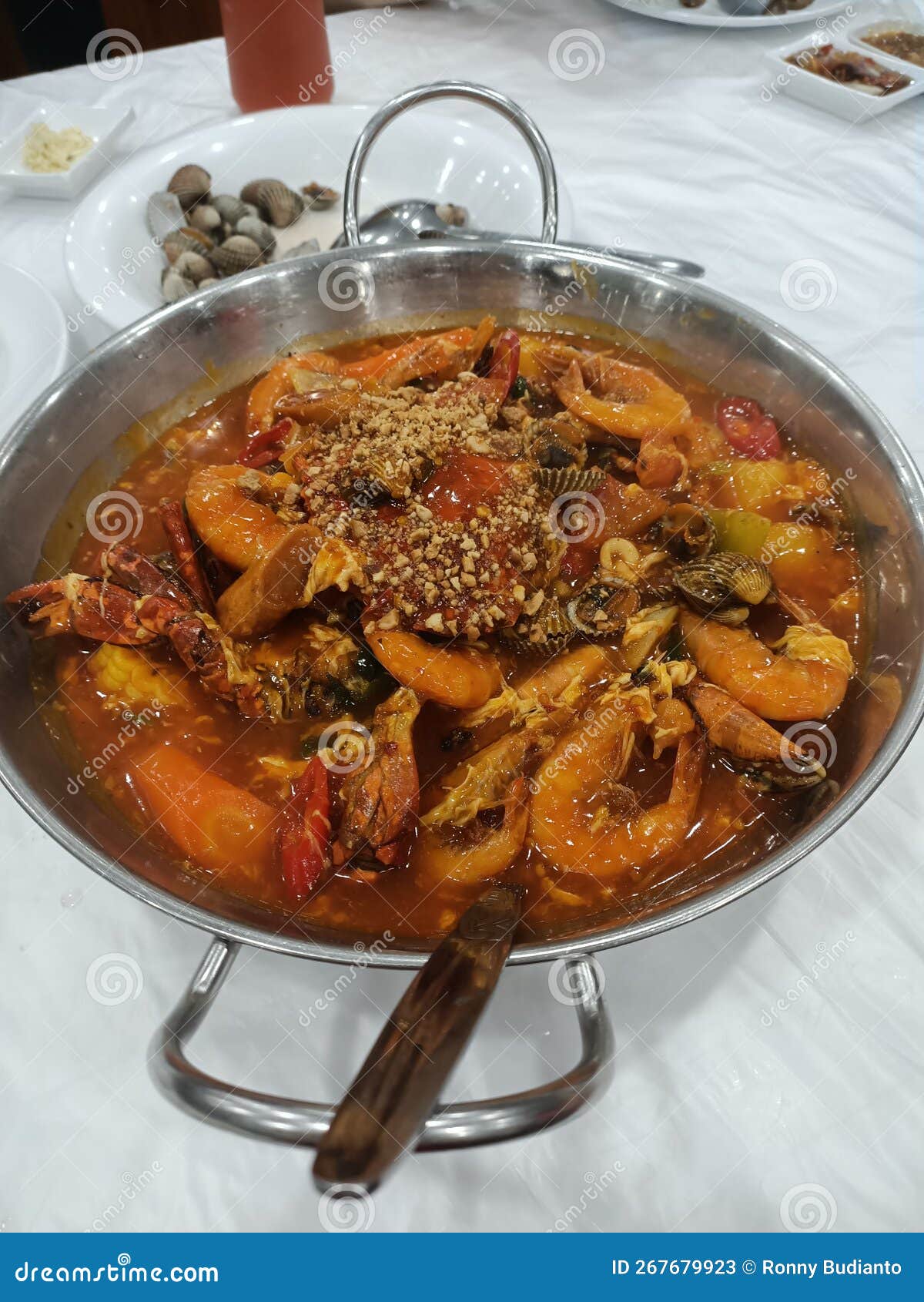 Mala Xiang Fried Shrimp stock image. Image of noodle - 267679923