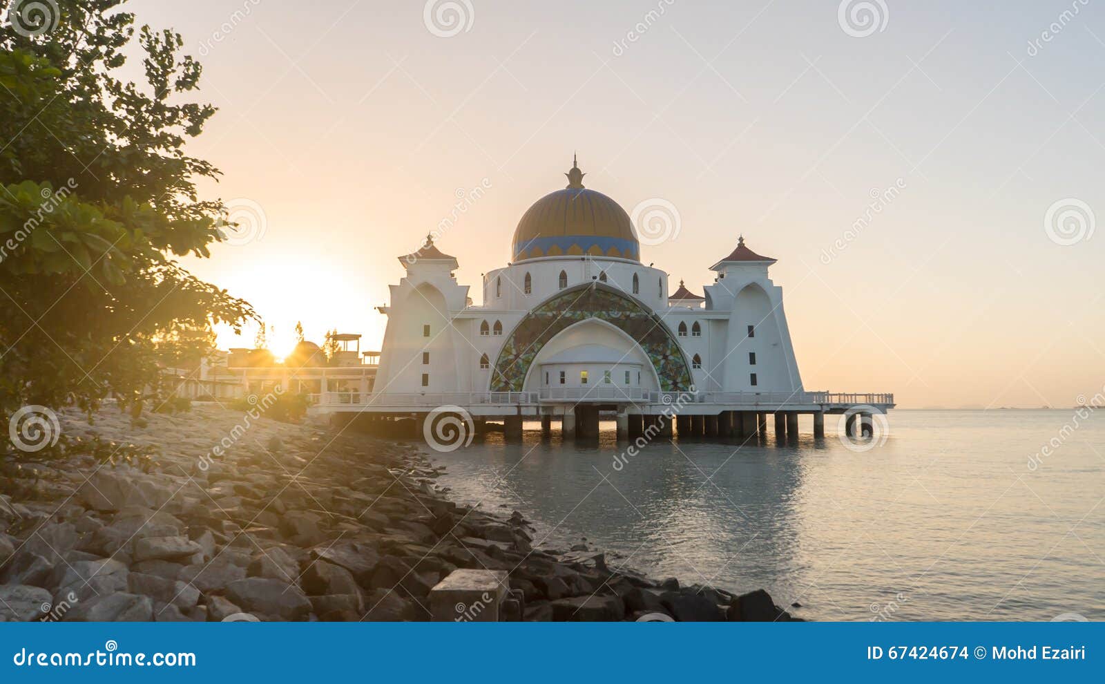 Malacca Straits Floating Mosque during Sunrise Stock Photo - Image of ... Malacca Straits Floating Mosque during Sunrise Stock Photo - Image of ...