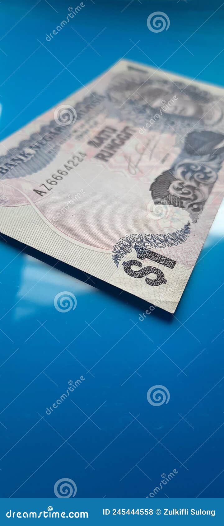 Malaysia Banknote One Ringgit. Malaysian Currency One Ringgit Blue ...