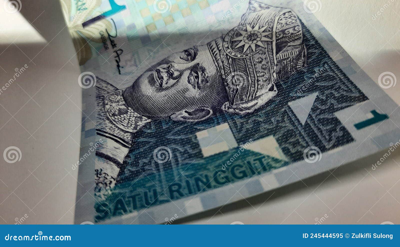 Malaysia Banknote One Ringgit. Malaysian Currency One Ringgit Isolated ...