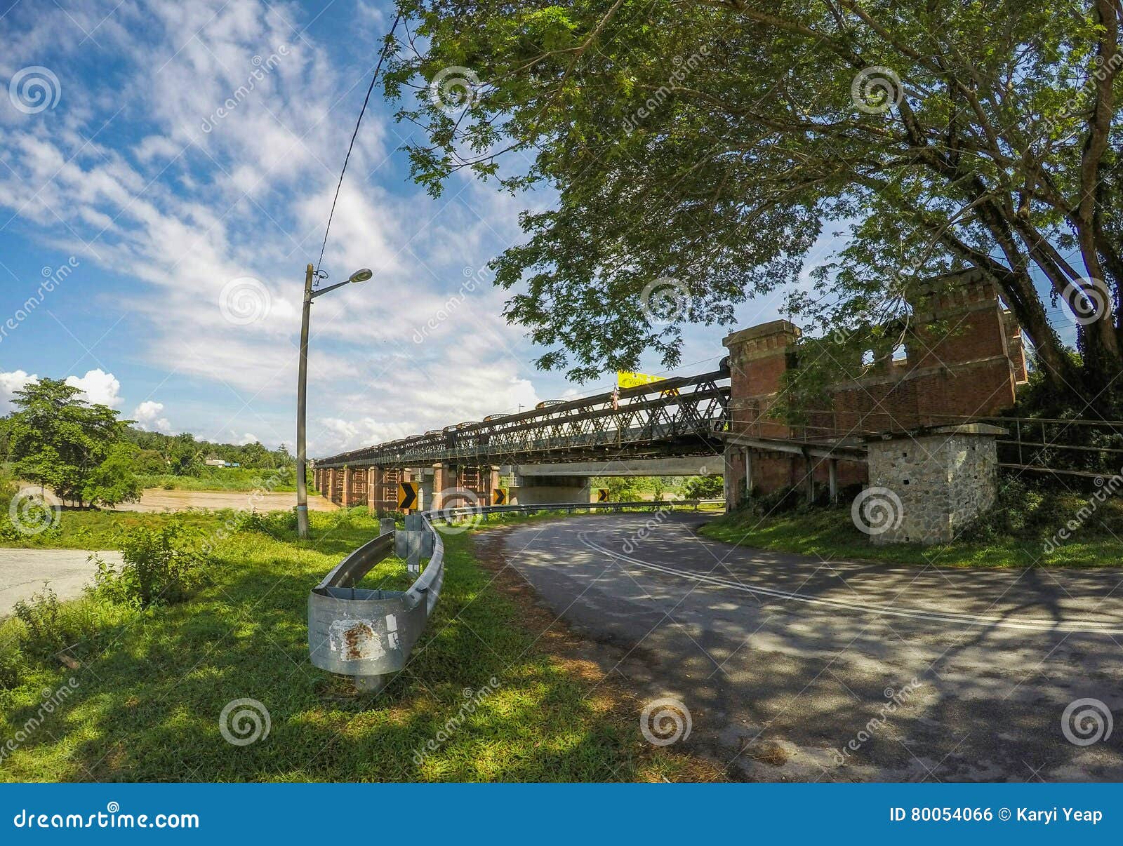 Malaysia Bridge Vitoria editorial photo. Image of history - 80054066