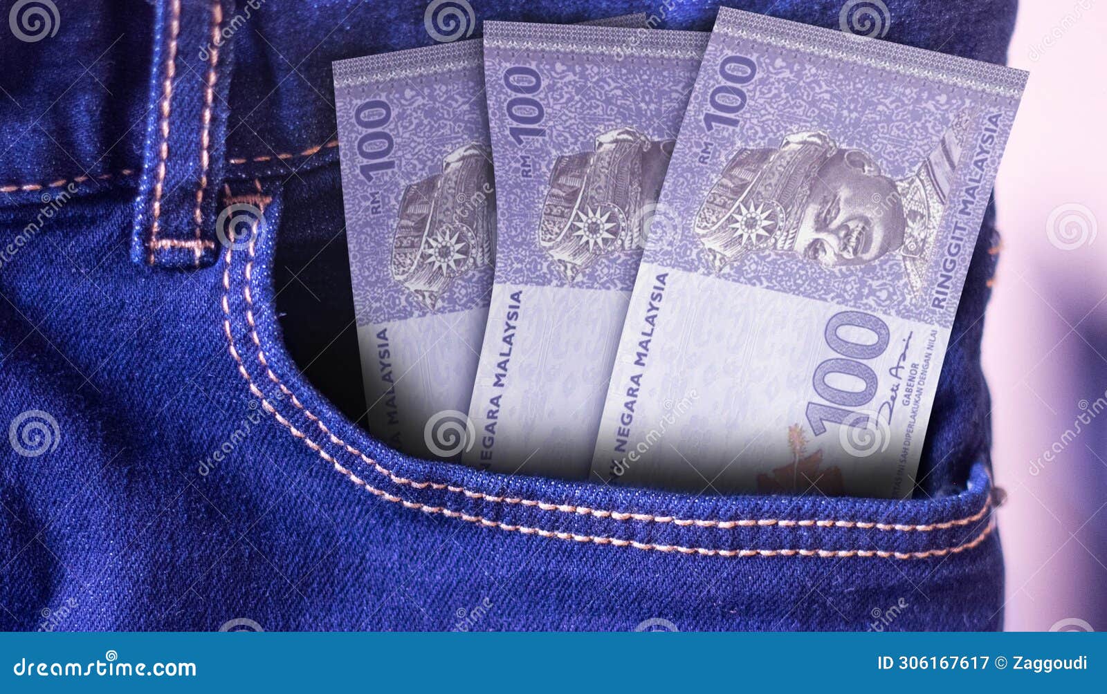 Qatar 5 Riyals Banknotes in Pocket of Jeans Stock Illustration ...
