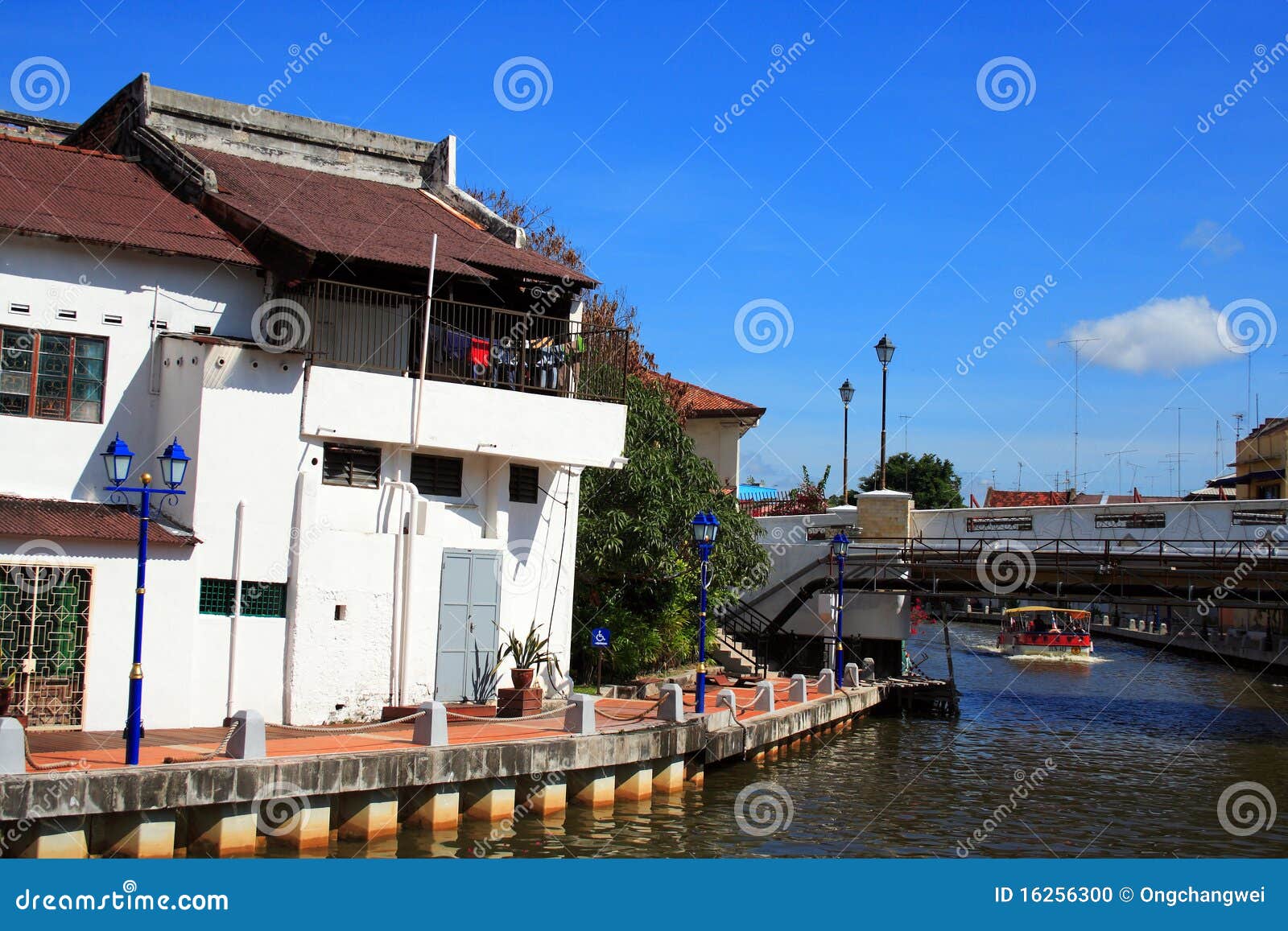 Malaysia Riverside Traditional House Stock Photo - Image of city, site ...