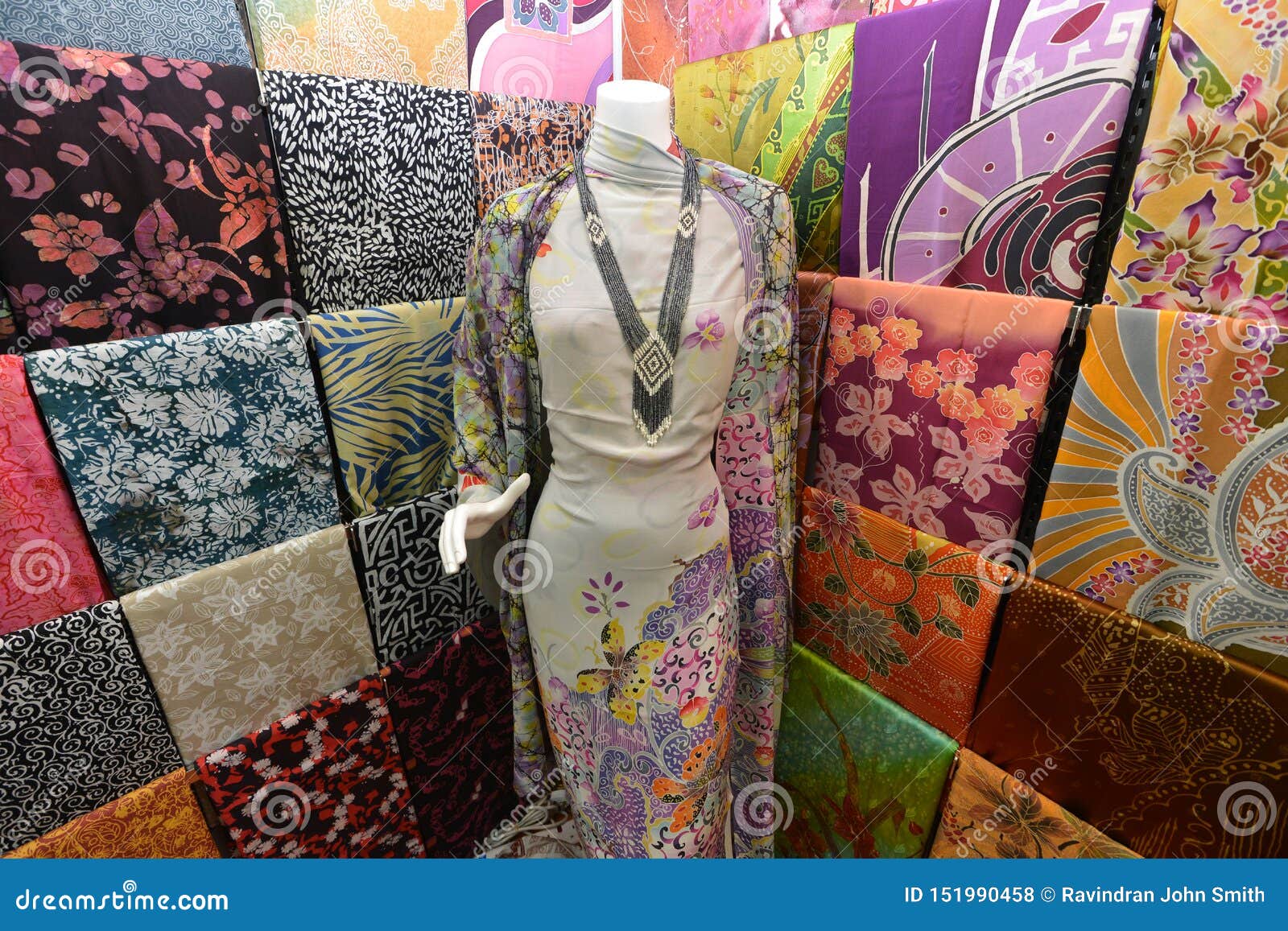 Malaysian Batik editorial stock photo. Image of making - 151990458